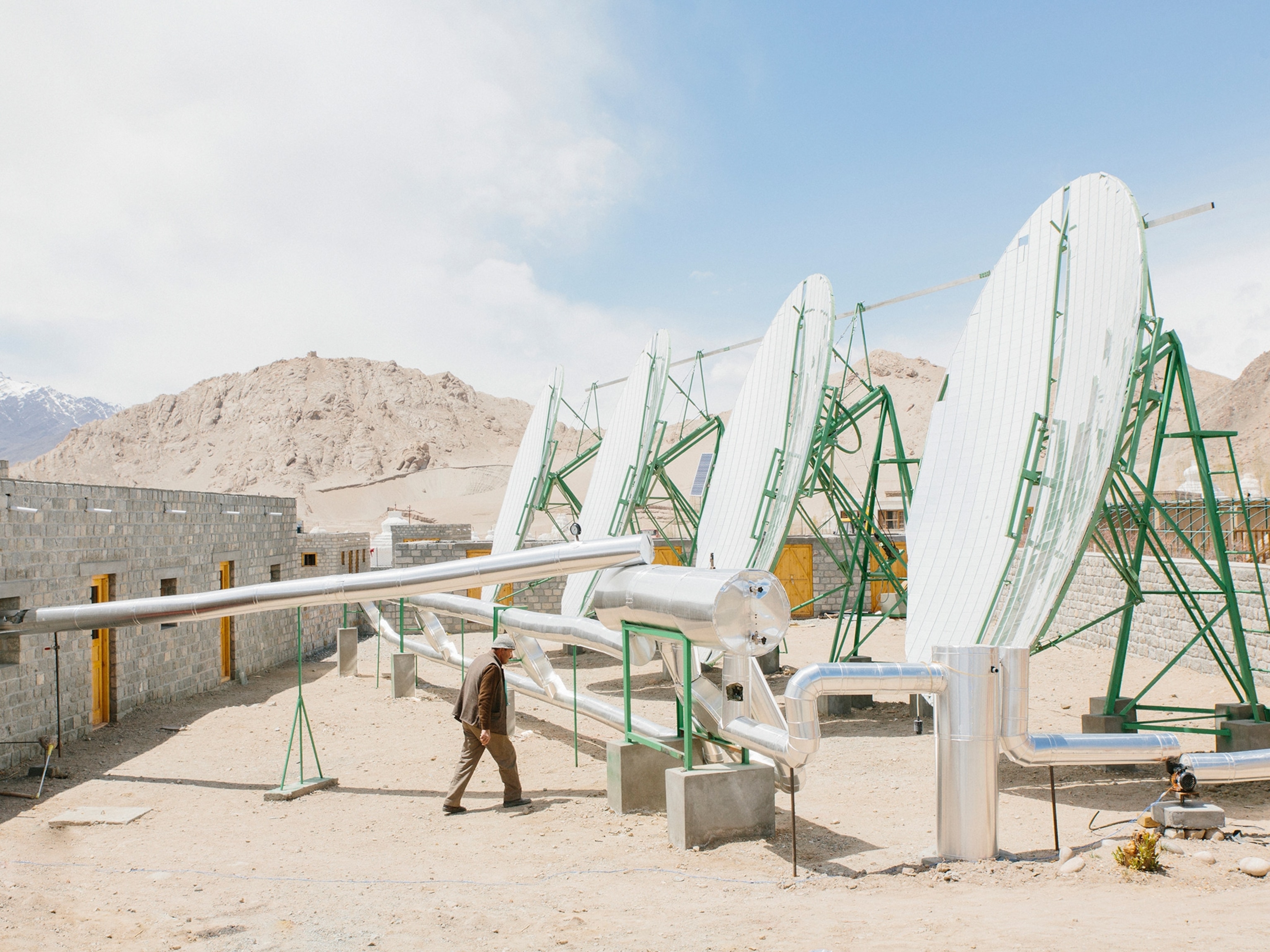 Beautiful Photos of Life in the Mystical Moonland of Ladakh, India