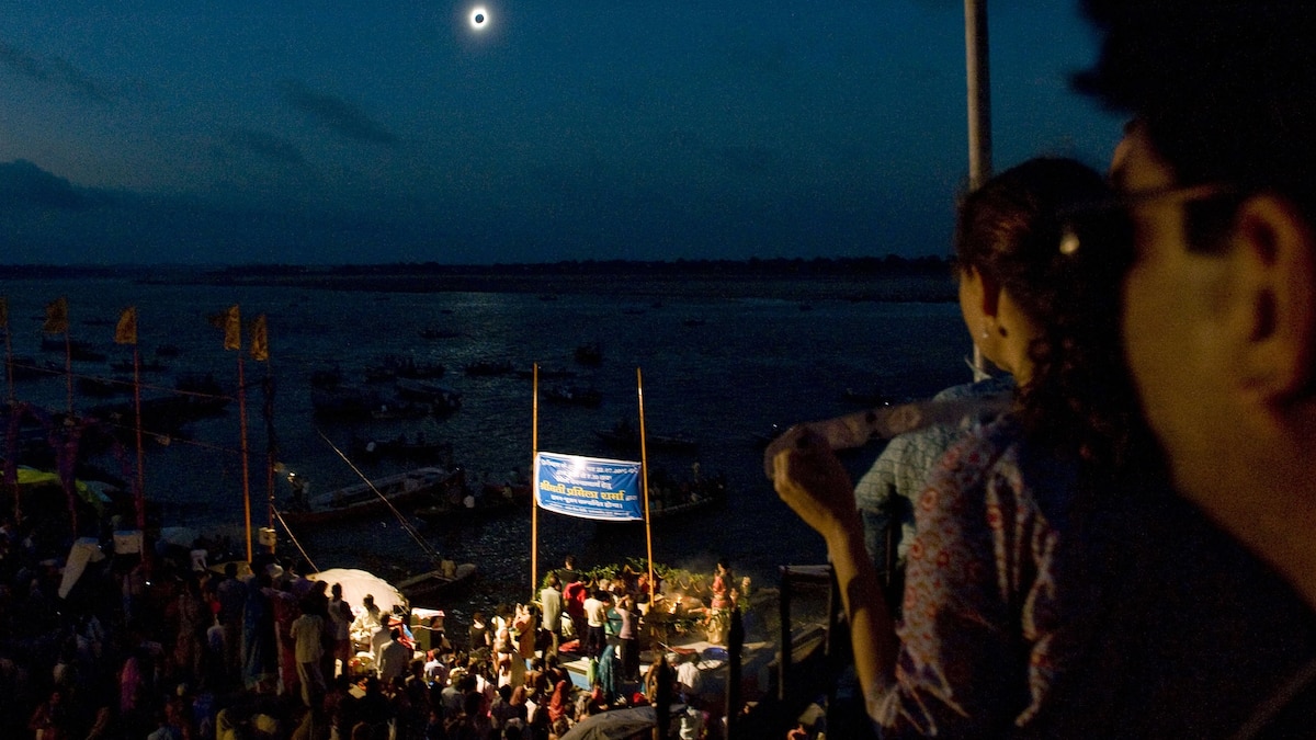 Watch Solar Eclipse Live: Video Feed of South Pacific Sky Show ...