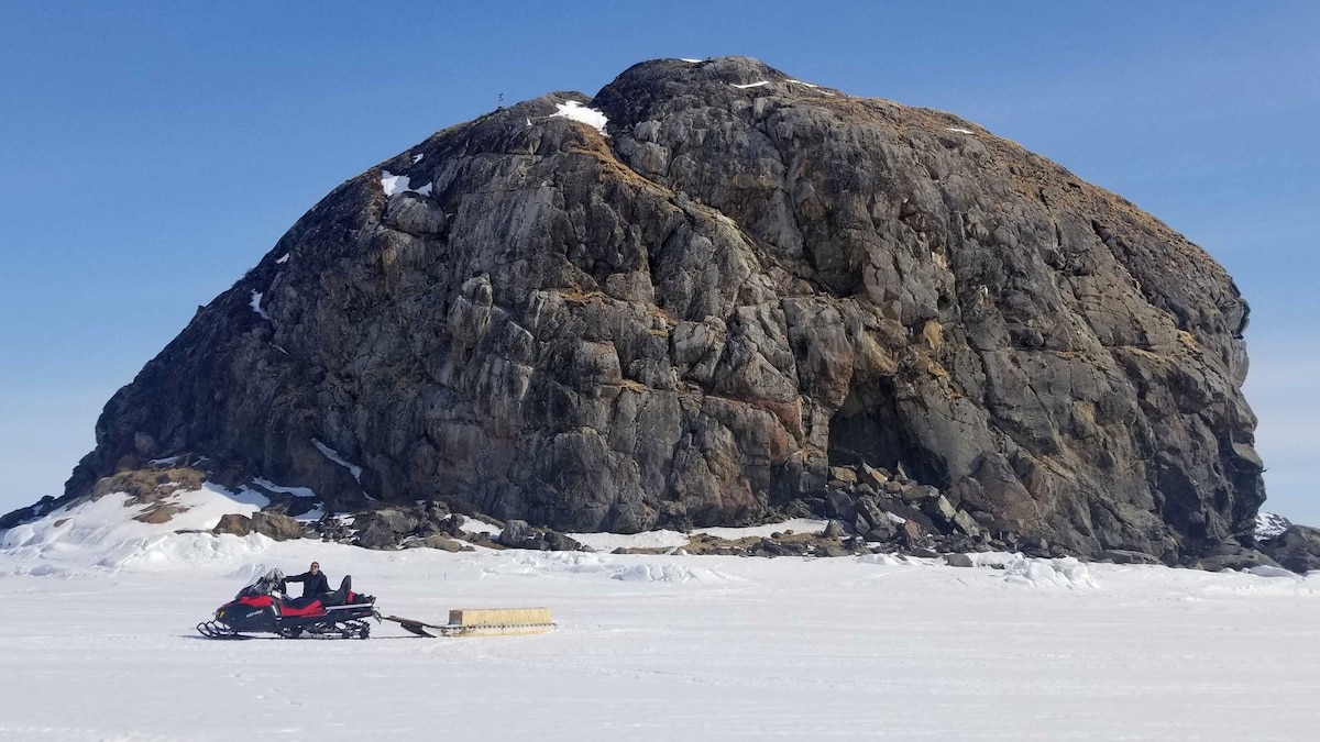 How Inuit avoid falling through thinning Arctic ice | National Geographic