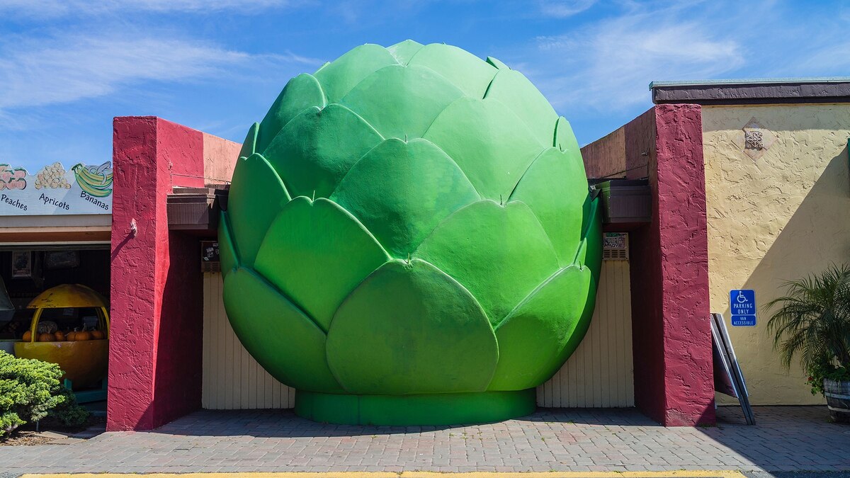 The world's largest pistachio and other giant food | National Geographic