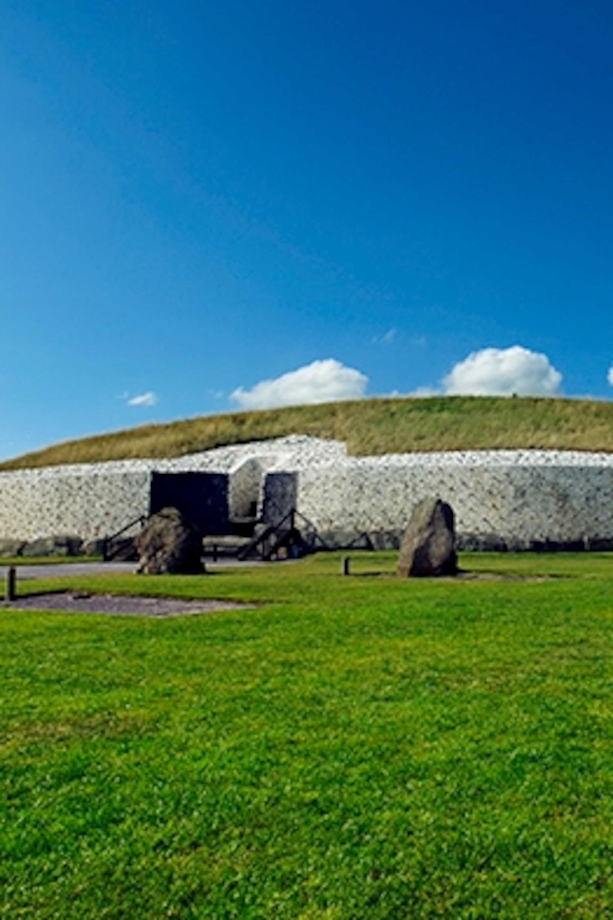 Newgrange Ireland Information On Newgrange | Newgrange Tours Mary