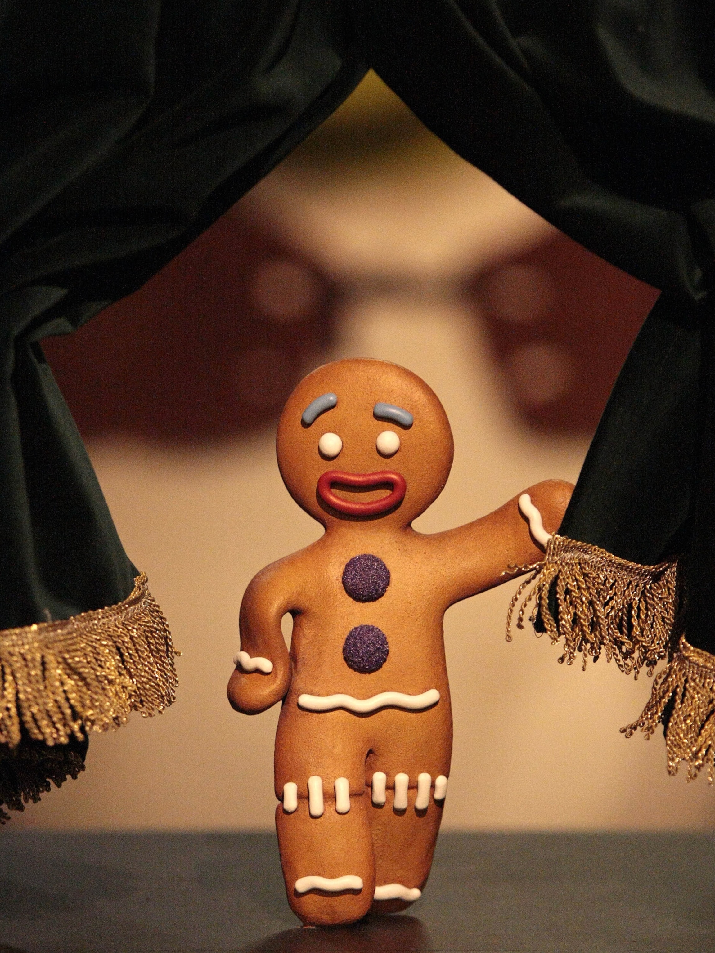 Gingerbread: Ageless Treat of Spice and Structure