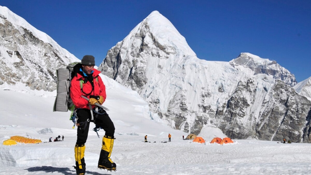 Everest, Return to Everest, Day 23, April 18, 2009 -- National ...