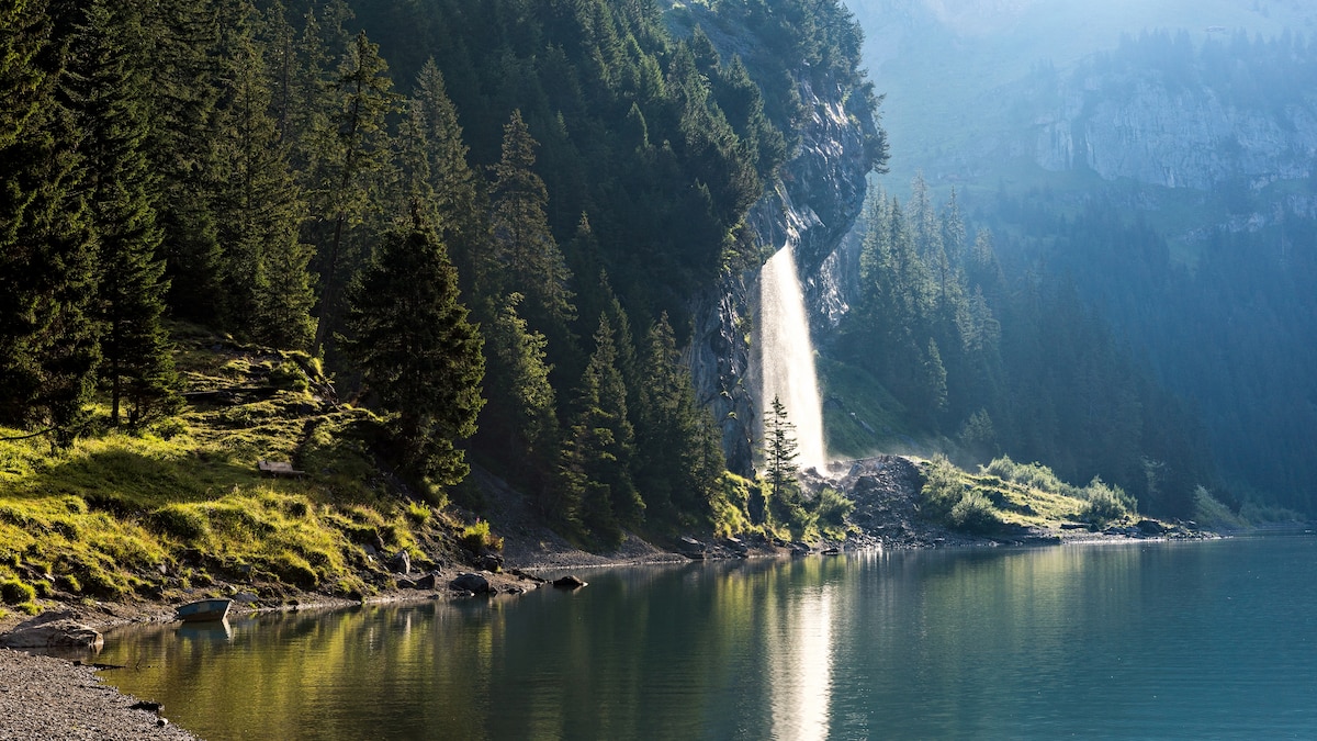 Dive into the Swiss world of water