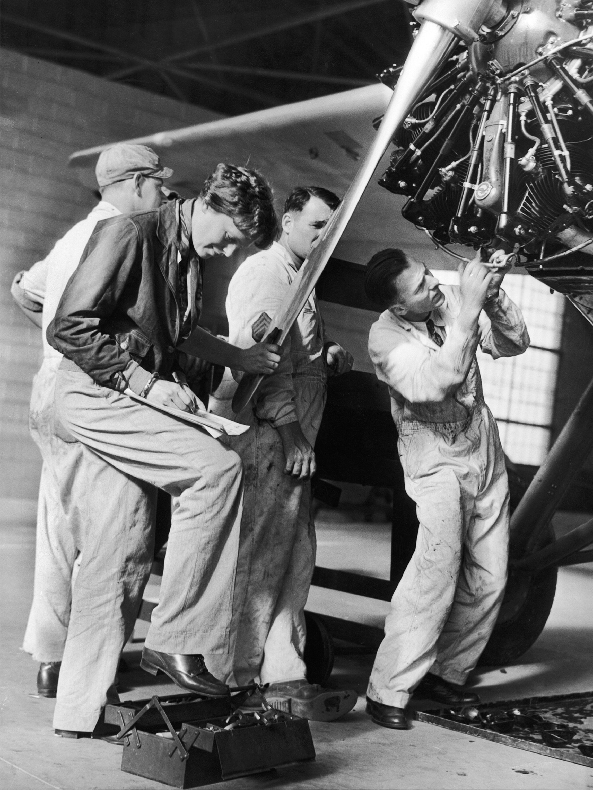 Amelia Earhart’s 1935 Flight, First to Fly From Hawaii to California