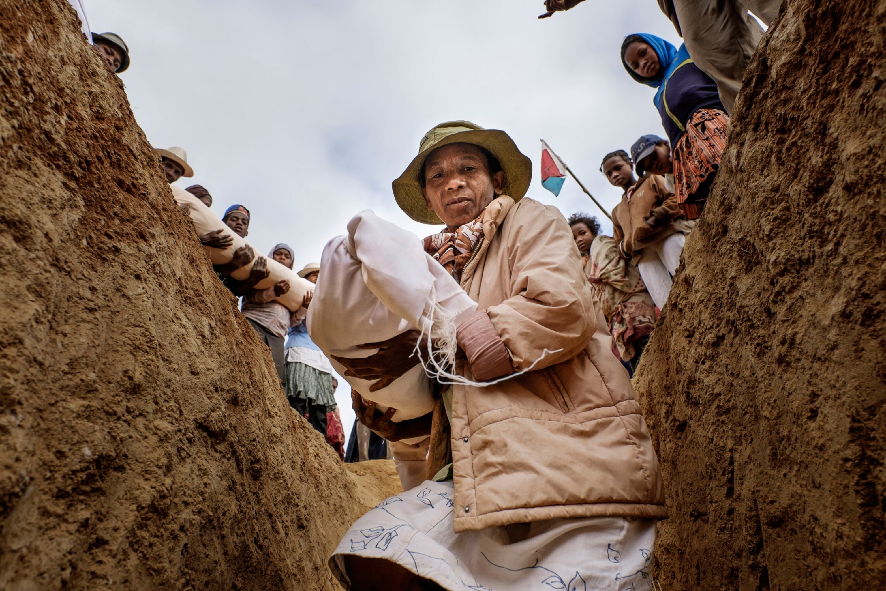 See pictures of death and burial rituals from different cultures