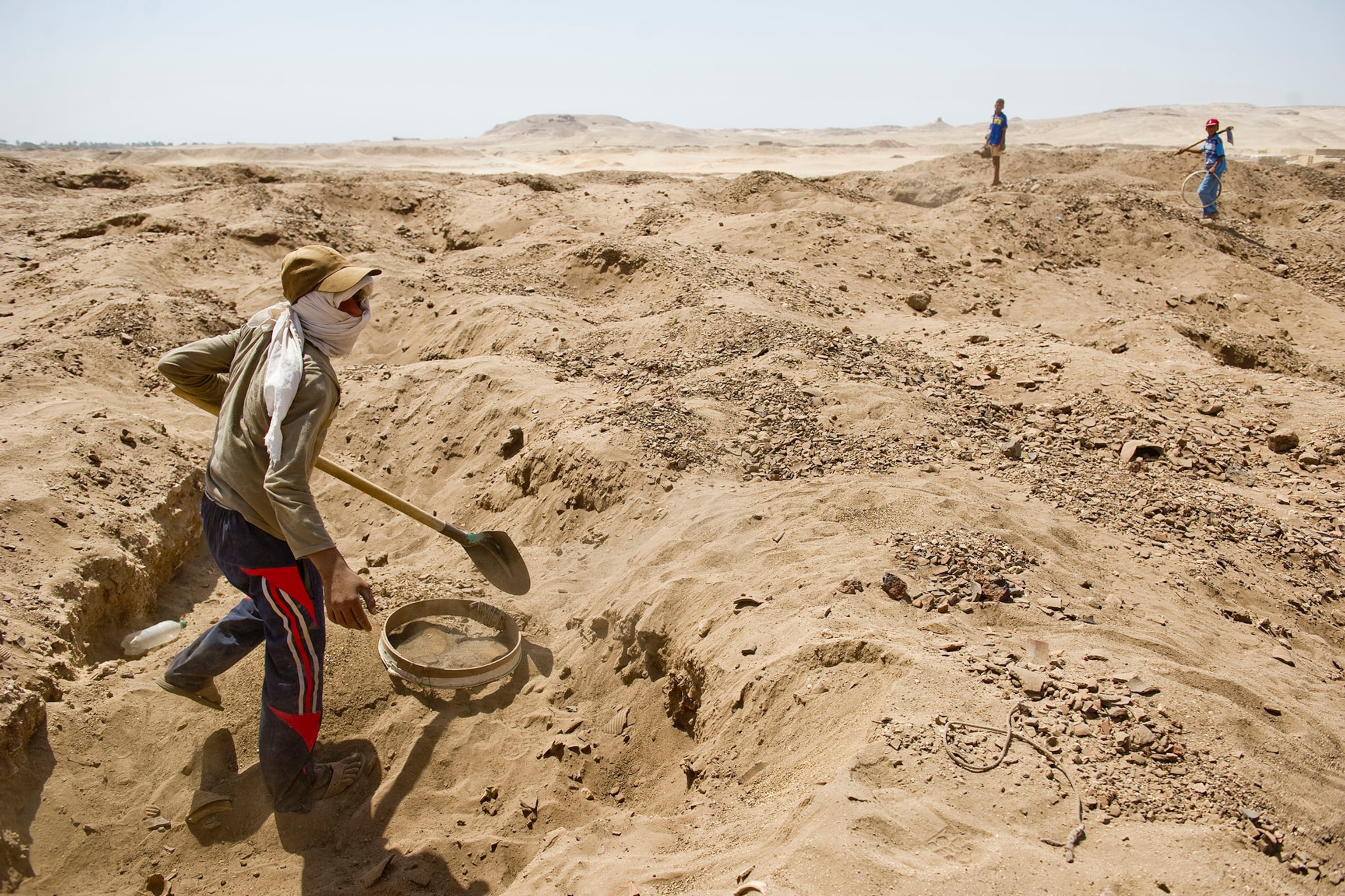 Archaeologists Warn of Pillaged Egypt as U.S. Weighs Tougher ...