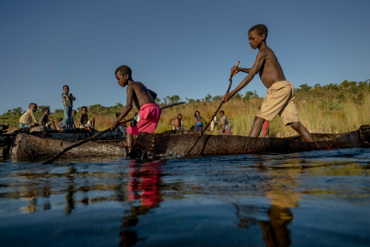 The shifting lives of the Luchazi people