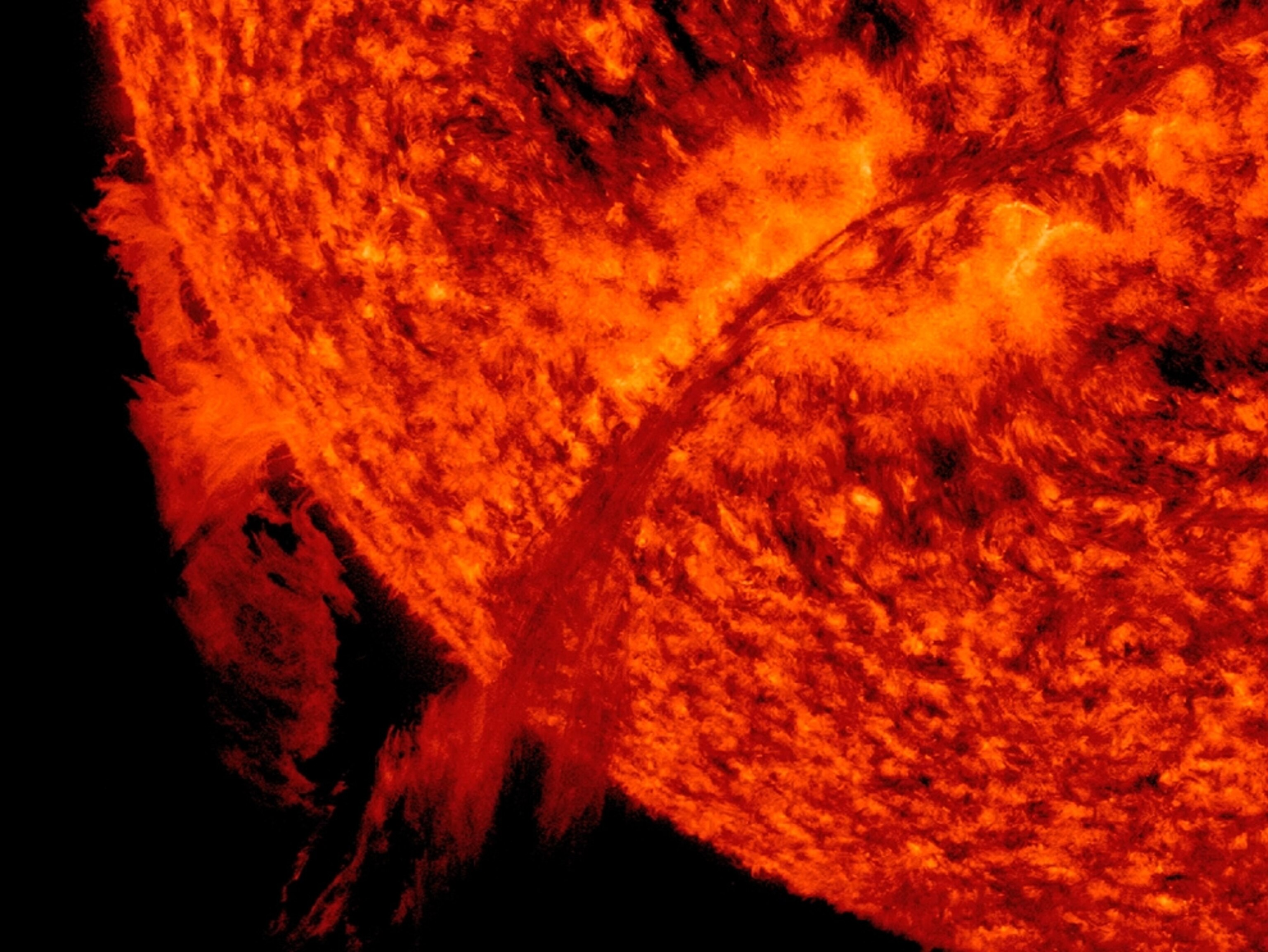 Solar Activity and Space Weather Pictures - National Geographic