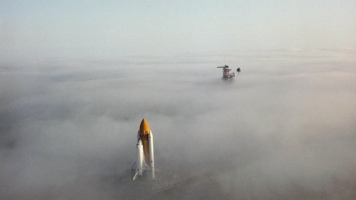 The Most Unforgettable Space Shuttle Pictures | National Geographic