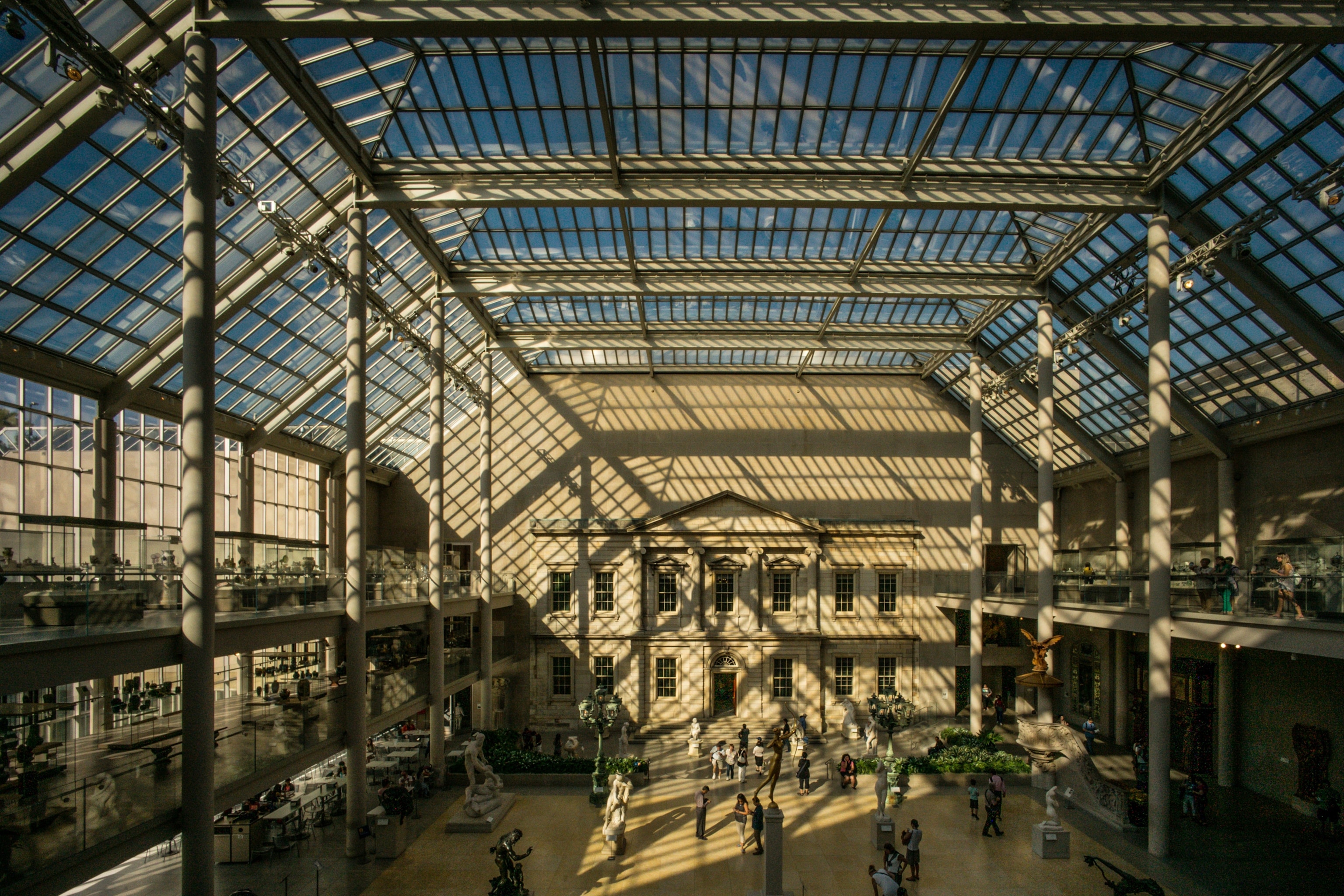 5 tips for taking better photos in a museum