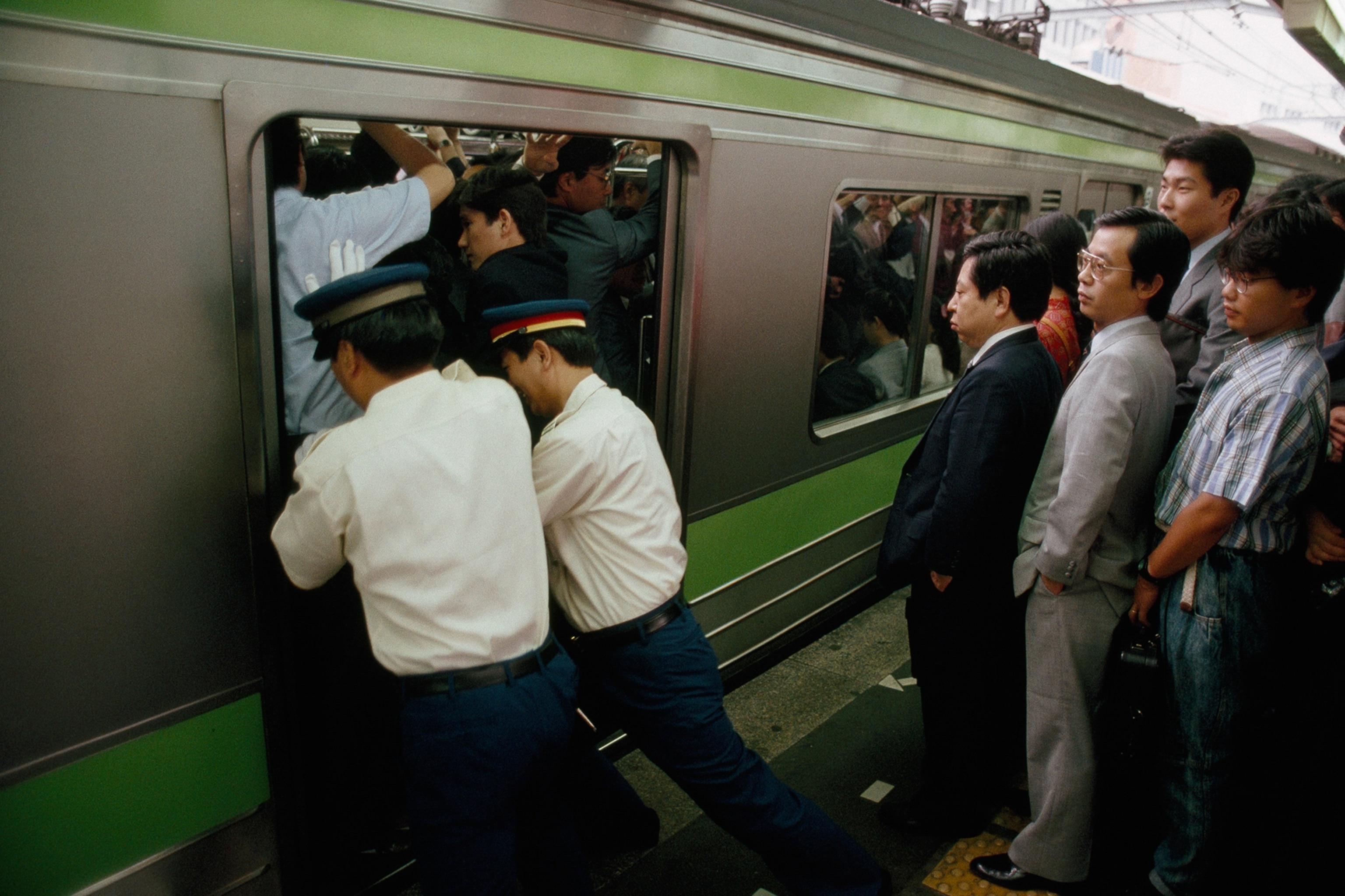 Now Boarding! Photos of Subways From Around the World