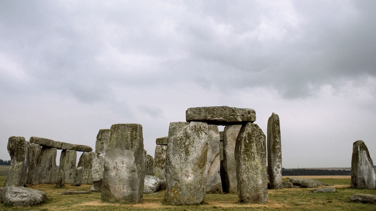 Stonehenge-era pig roasts united ancient Britain, scientists say ...