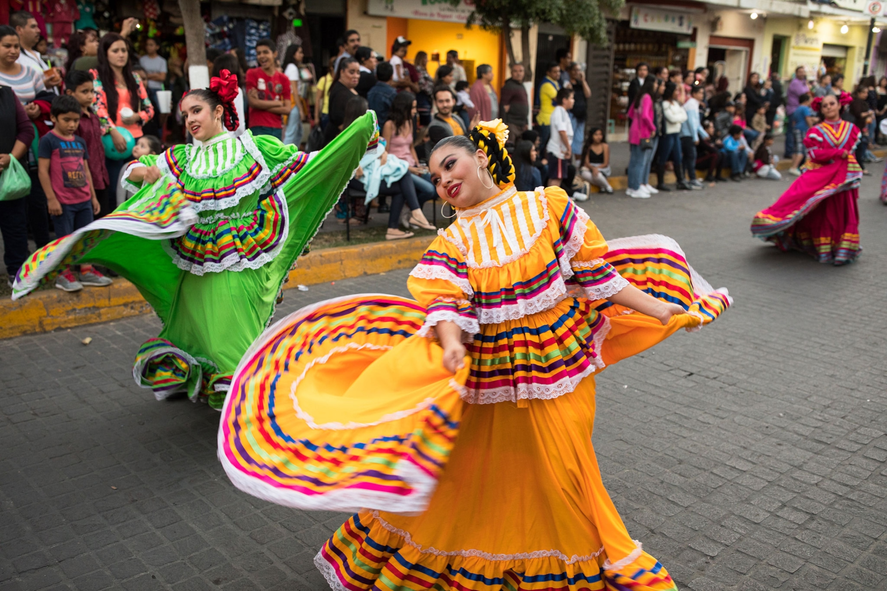 The Wild, Vibrant History of Mexican Tequila
