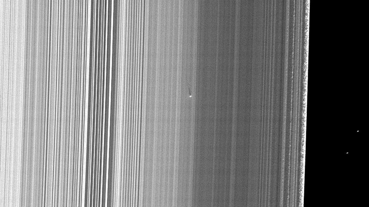 Saturn's Rings Made by Giant "Lost" Moon, Study Hints