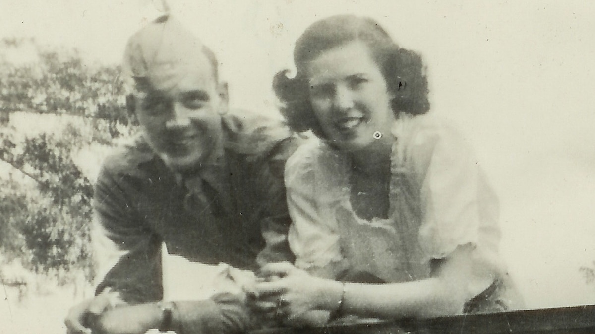 World War II love letters help a daughter find her missing father ...