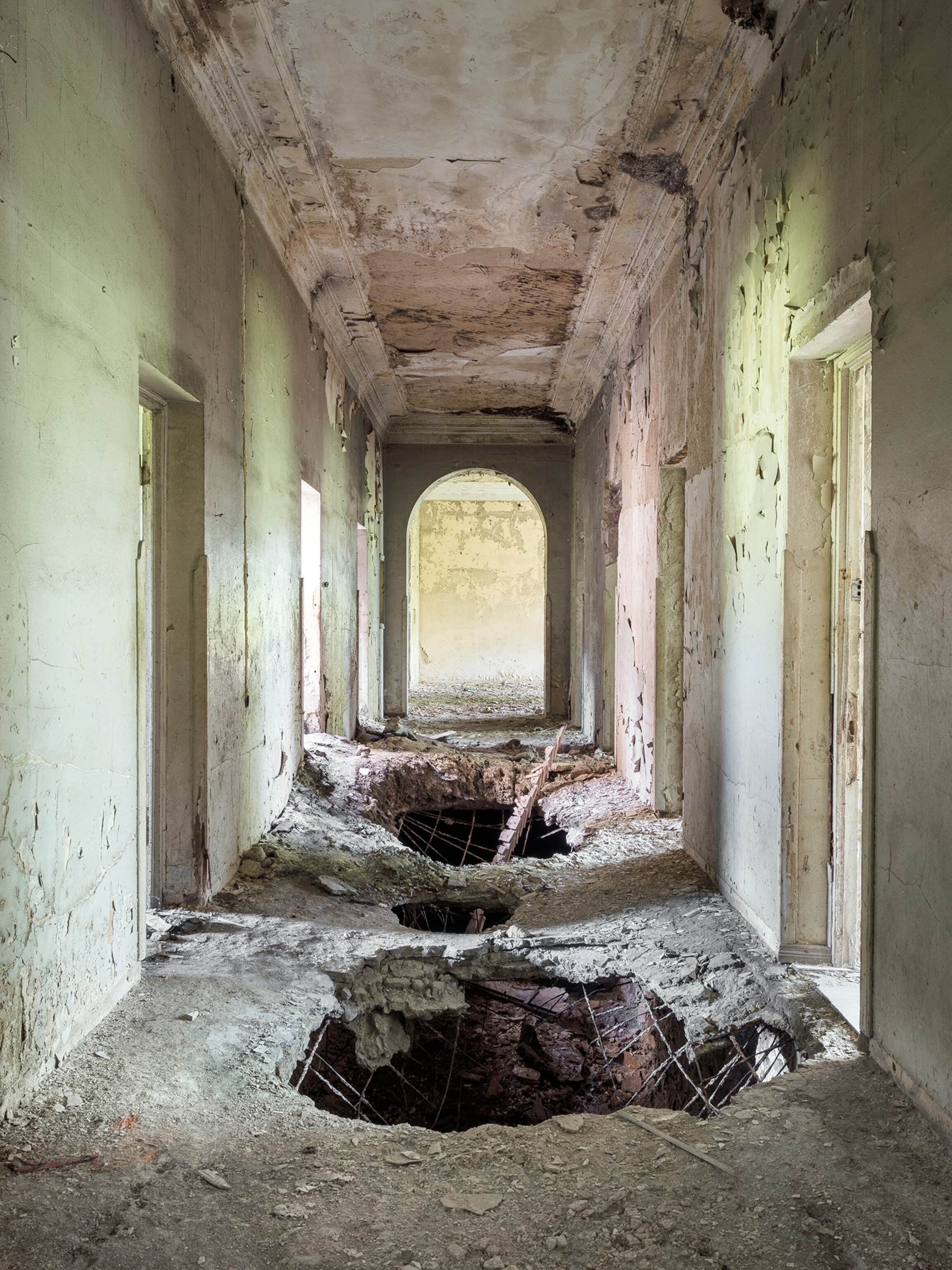Visit Abandoned Soviet-Era Spas in Georgia