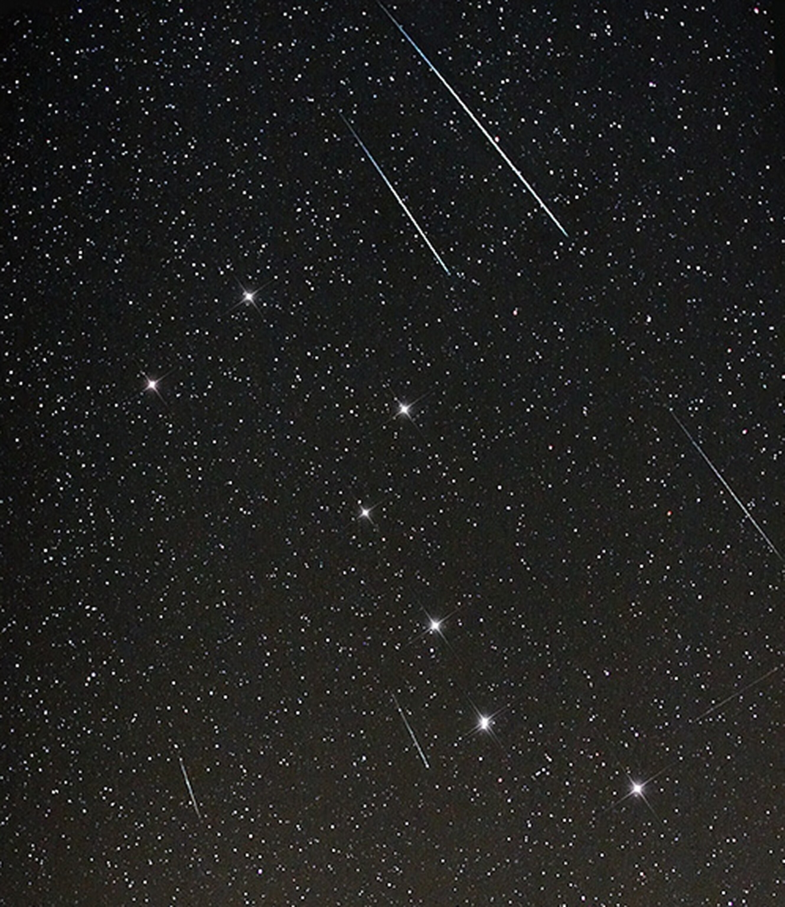Pictures: Brilliant Geminid Meteors Dazzle Sky-Watchers | National ...