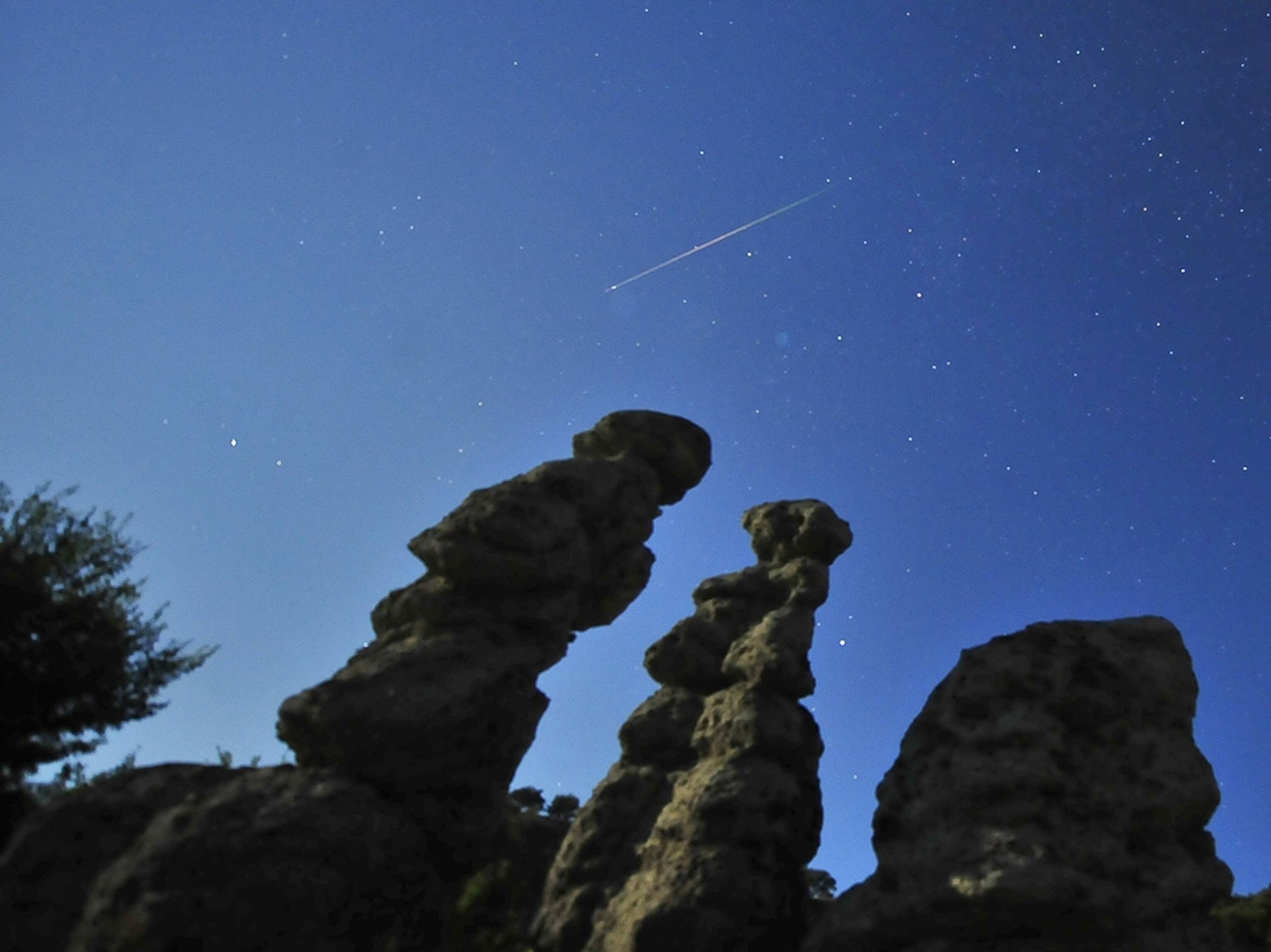 Perseid Pictures: Meteor Shower Seen From Space, Earth | National ...