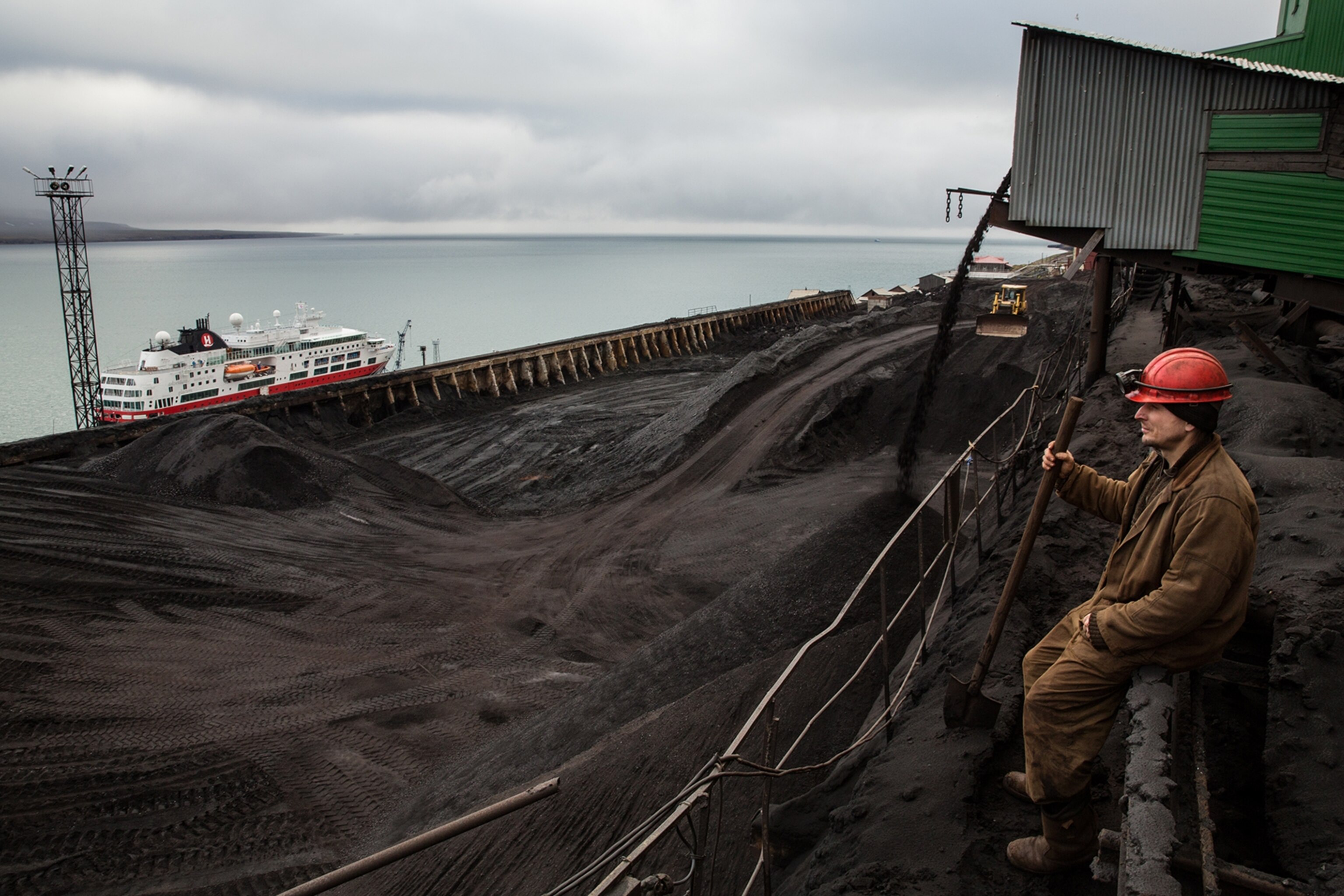 In the Arctic’s Cold Rush, There Are No Easy Profits