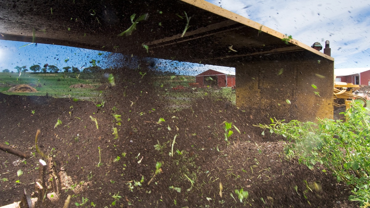 How Cities Compost Mountains of Food Waste | National Geographic