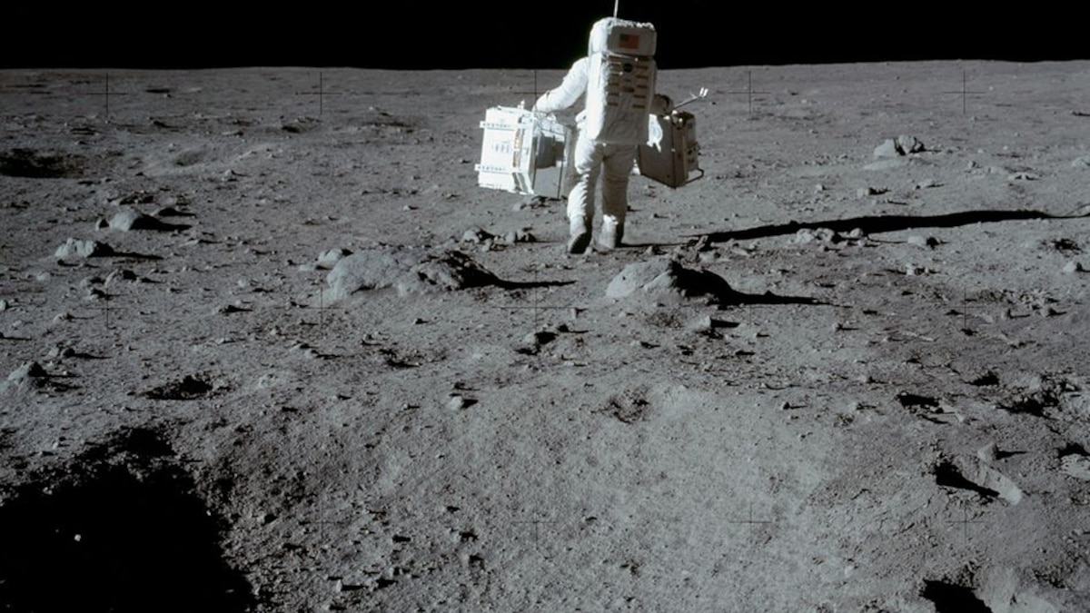 Moon Has a Hundred Times More Water Than Thought | National Geographic
