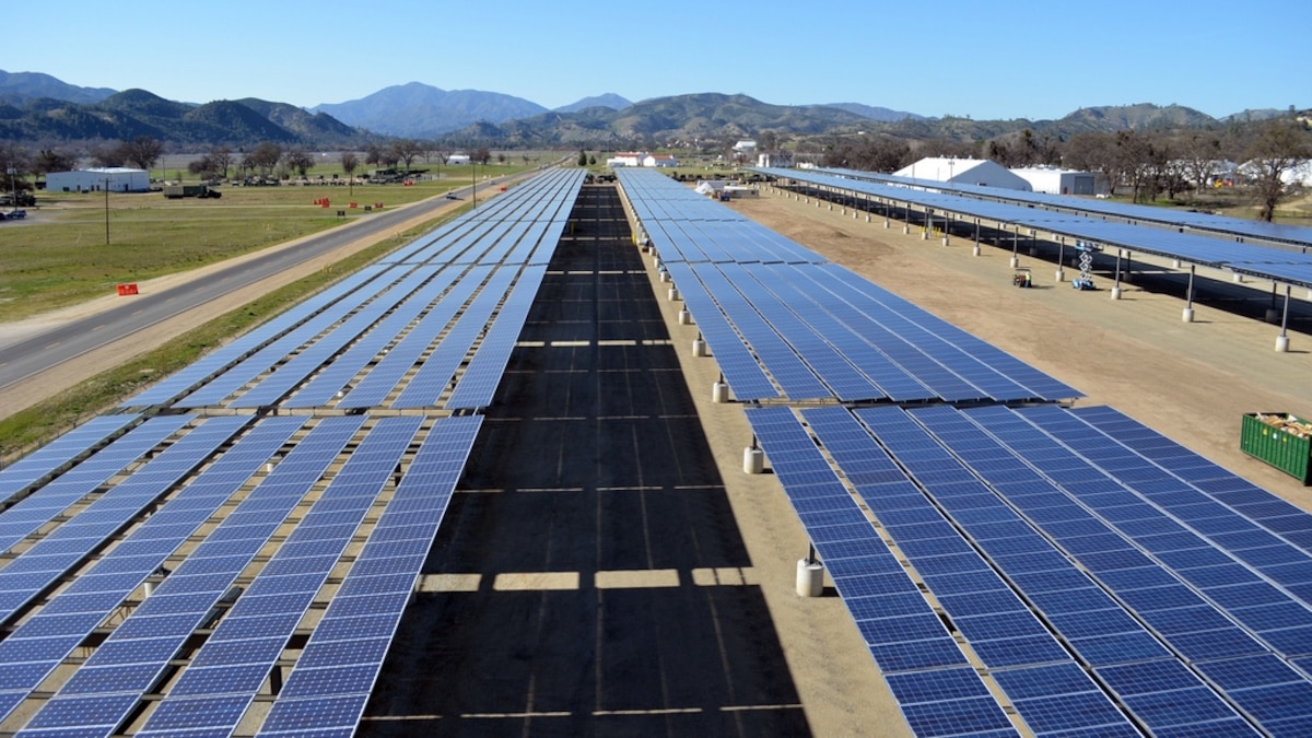 U.S. Solar Power Surges Ahead in New Report, But Tax Credit Battle ...