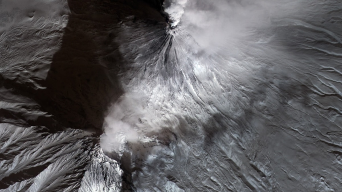 Volcanoes Erupt Side by Side in New Satellite Picture | National Geographic