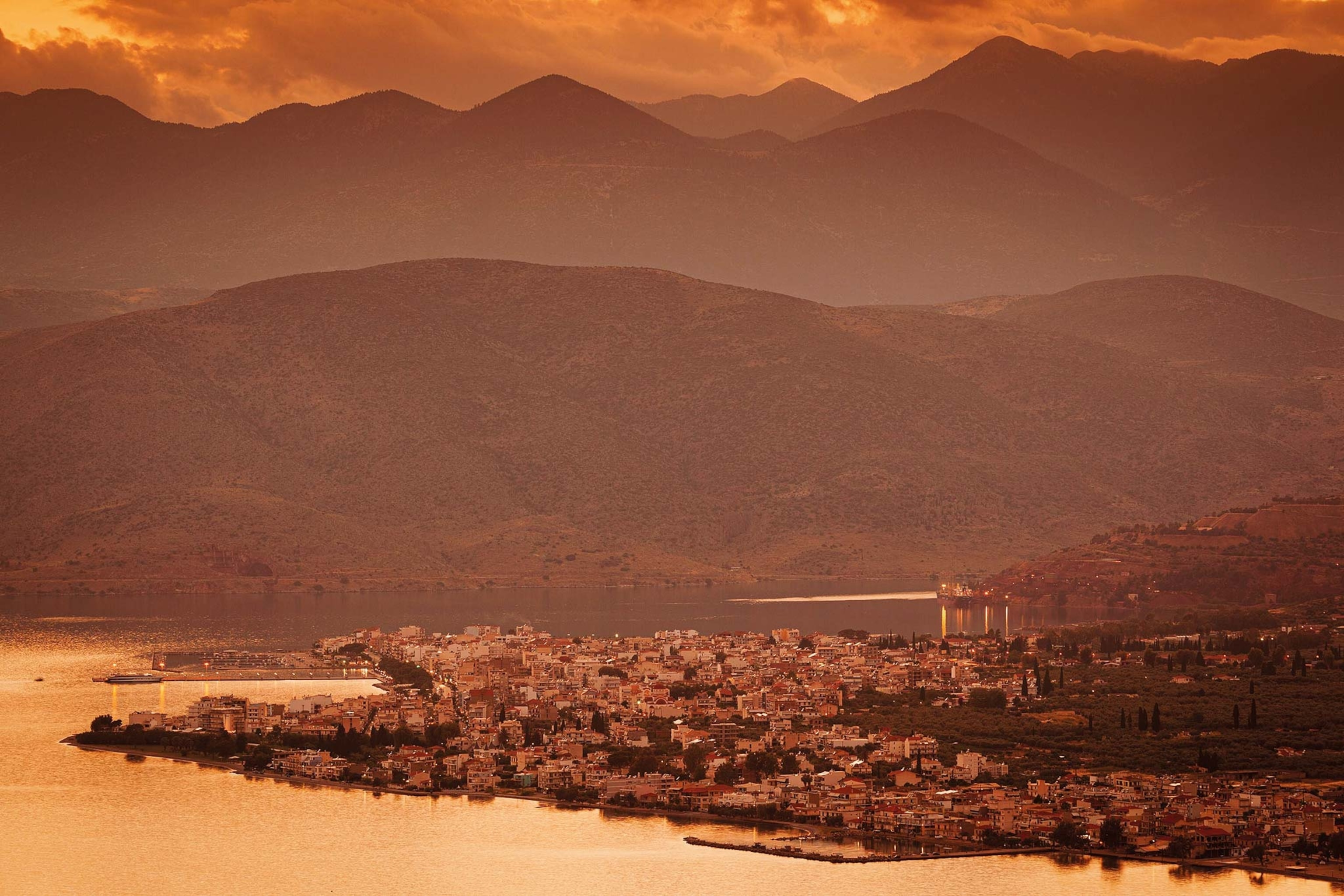 These ancient Greek weapons were quite literally toxic