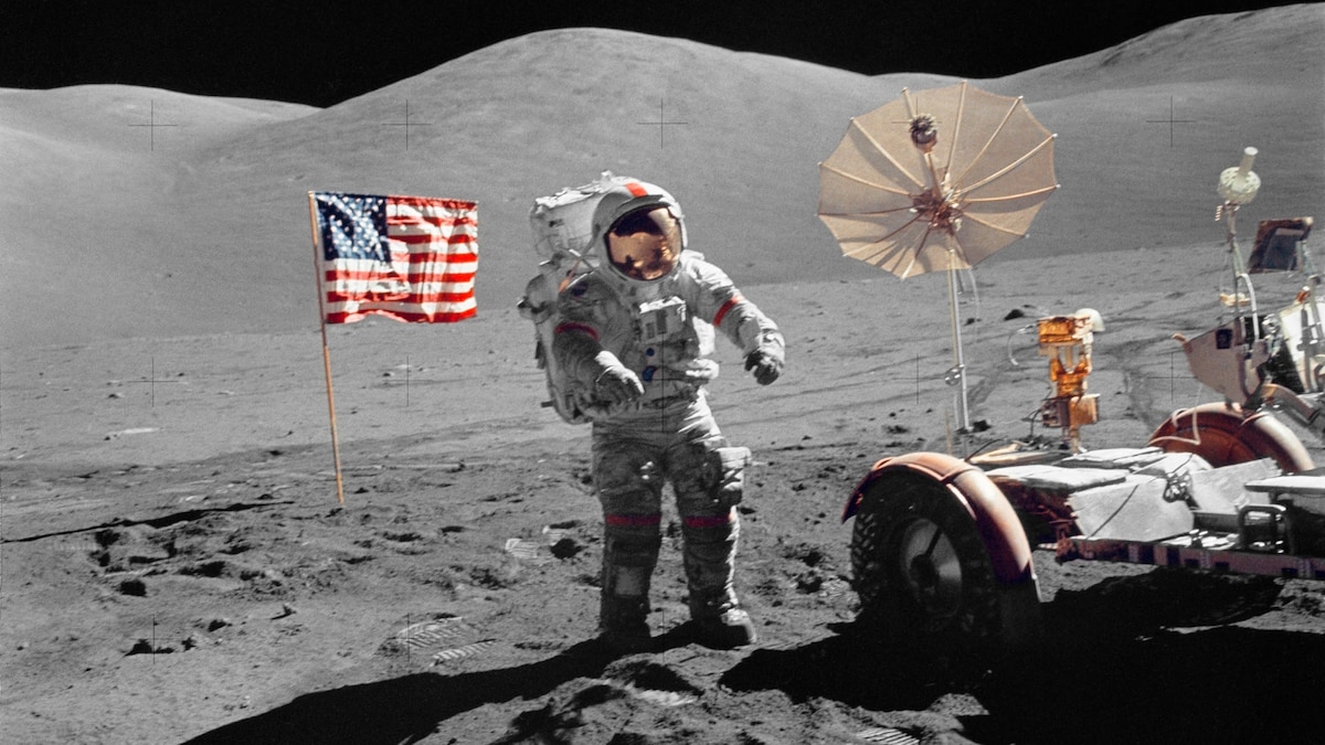 New Moon Race Endangers Historic Space Artifacts | National Geographic