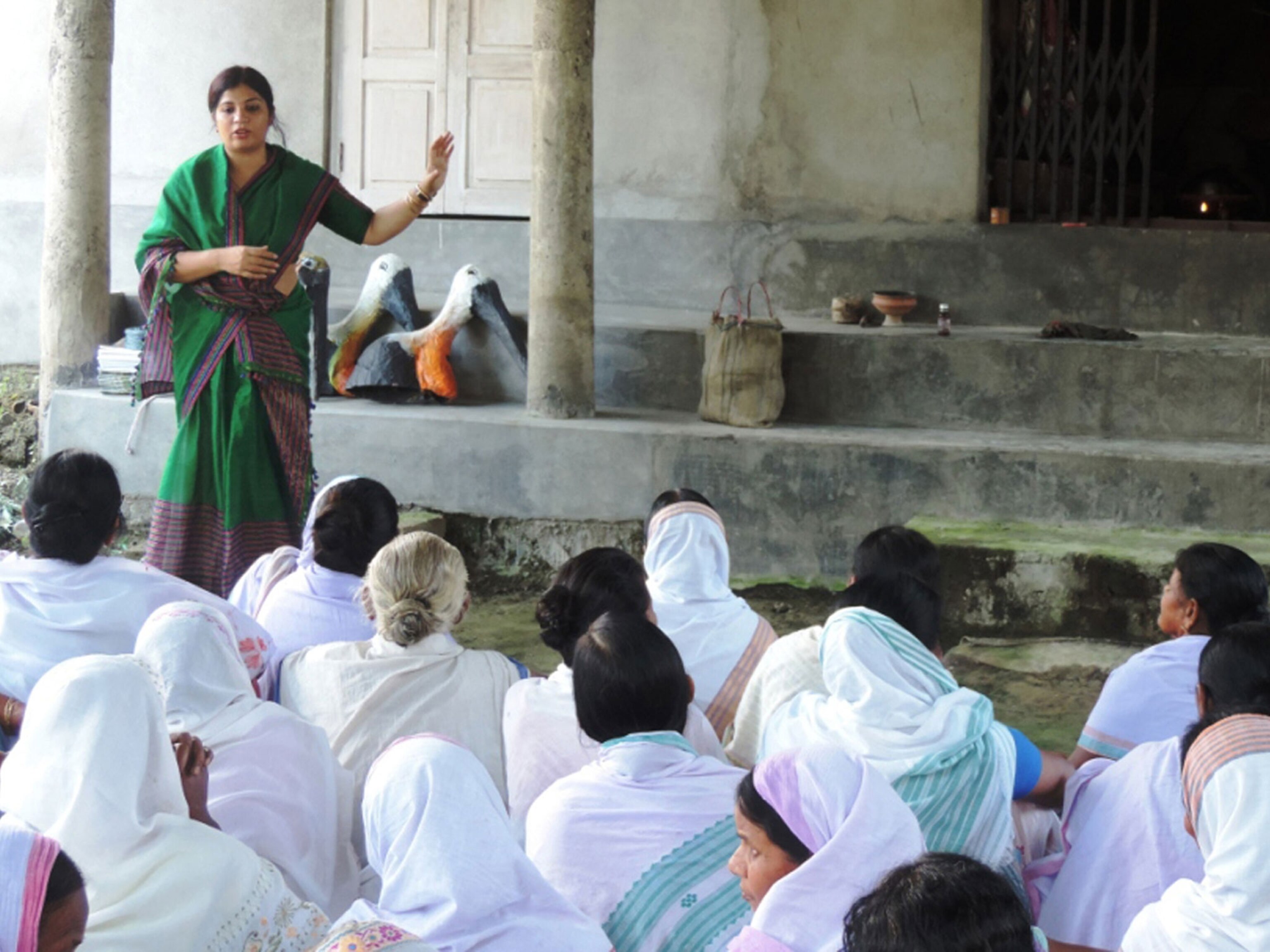 All-Women 'Army' Protecting Rare Bird in India