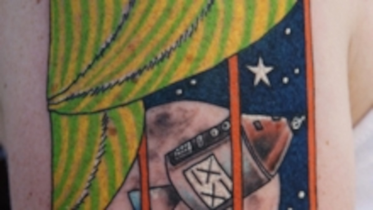 Goodnight Moon Shot [Tattoo] | National Geographic