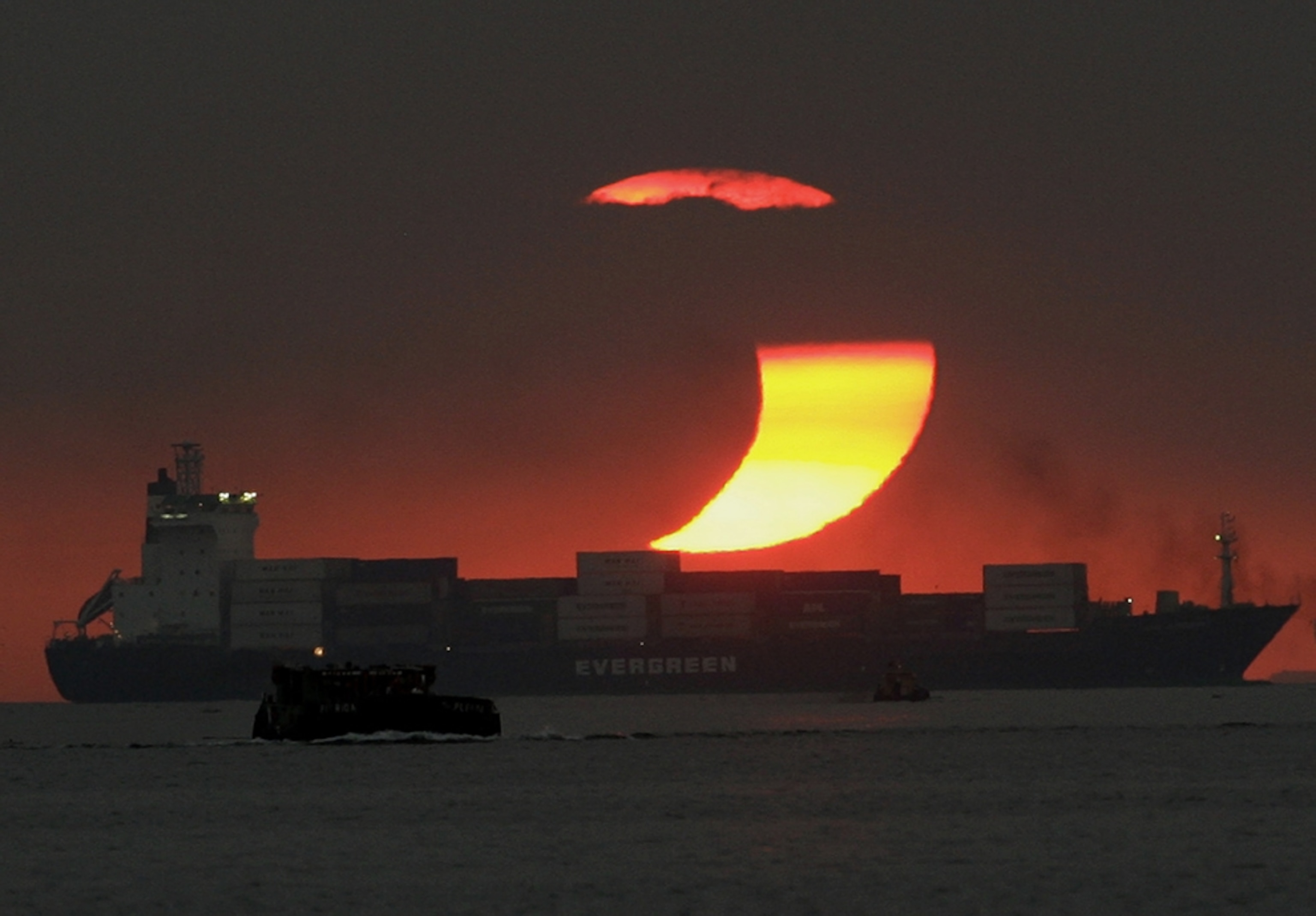 Partial Eclipse "Preview": What You'll See Tomorrow | National Geographic