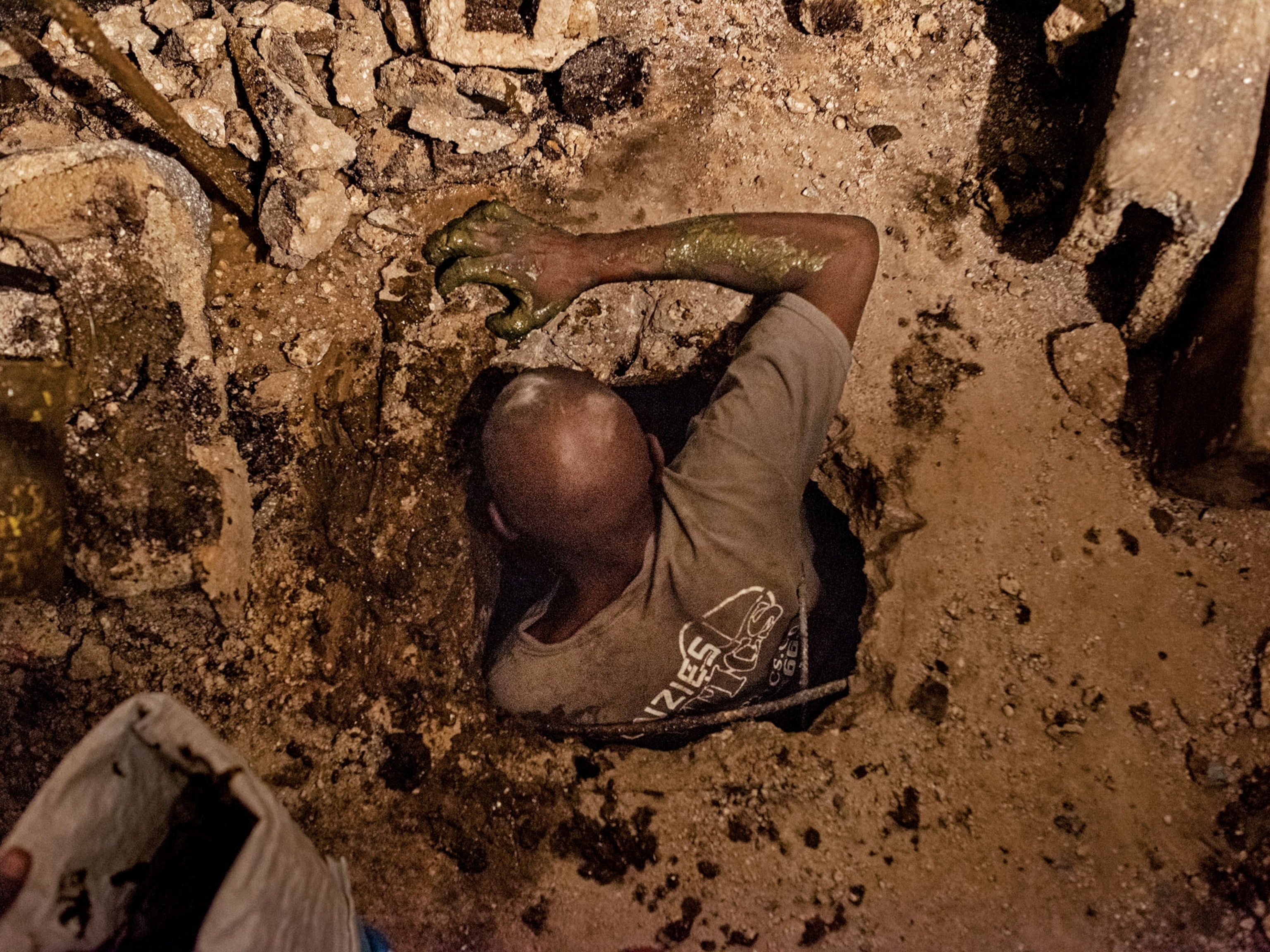 Haiti's bayakou clean toilets—in secret