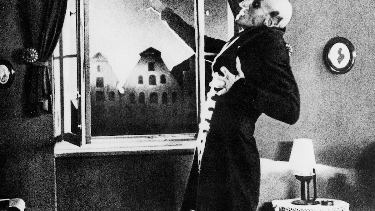 How vampires became allergic to the sun | National Geographic
