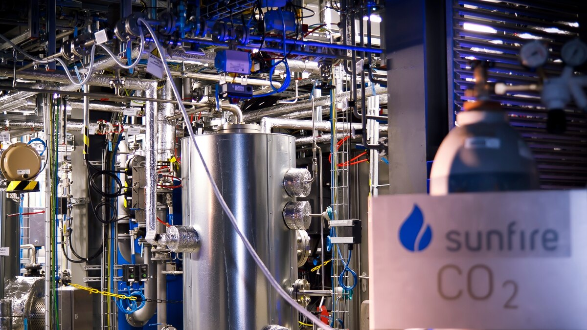 Cars That Run on Air and Water? Audi Rolls Out E-Diesel | National ...