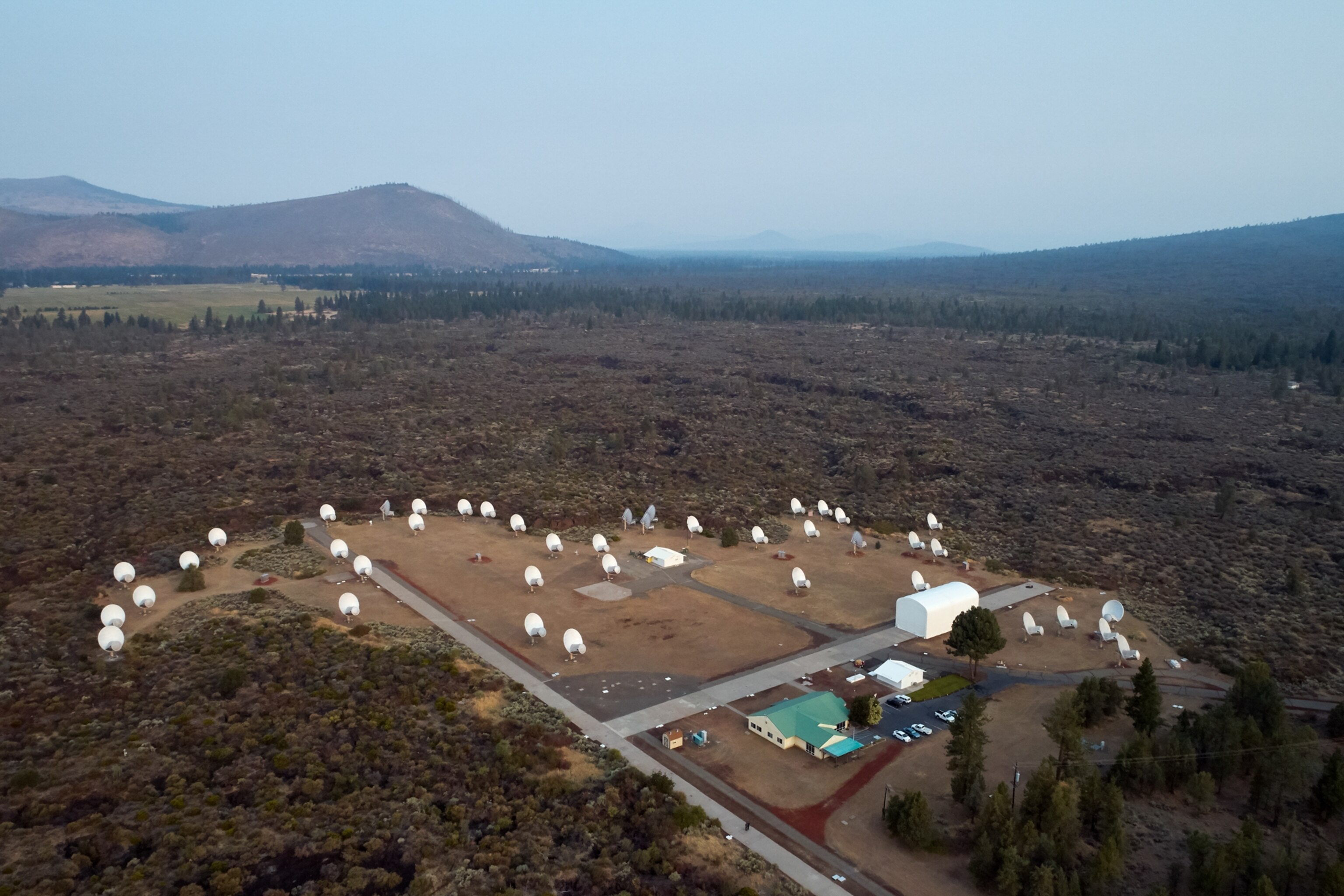 Extraterrestrial life probably exists. How do we search for aliens?