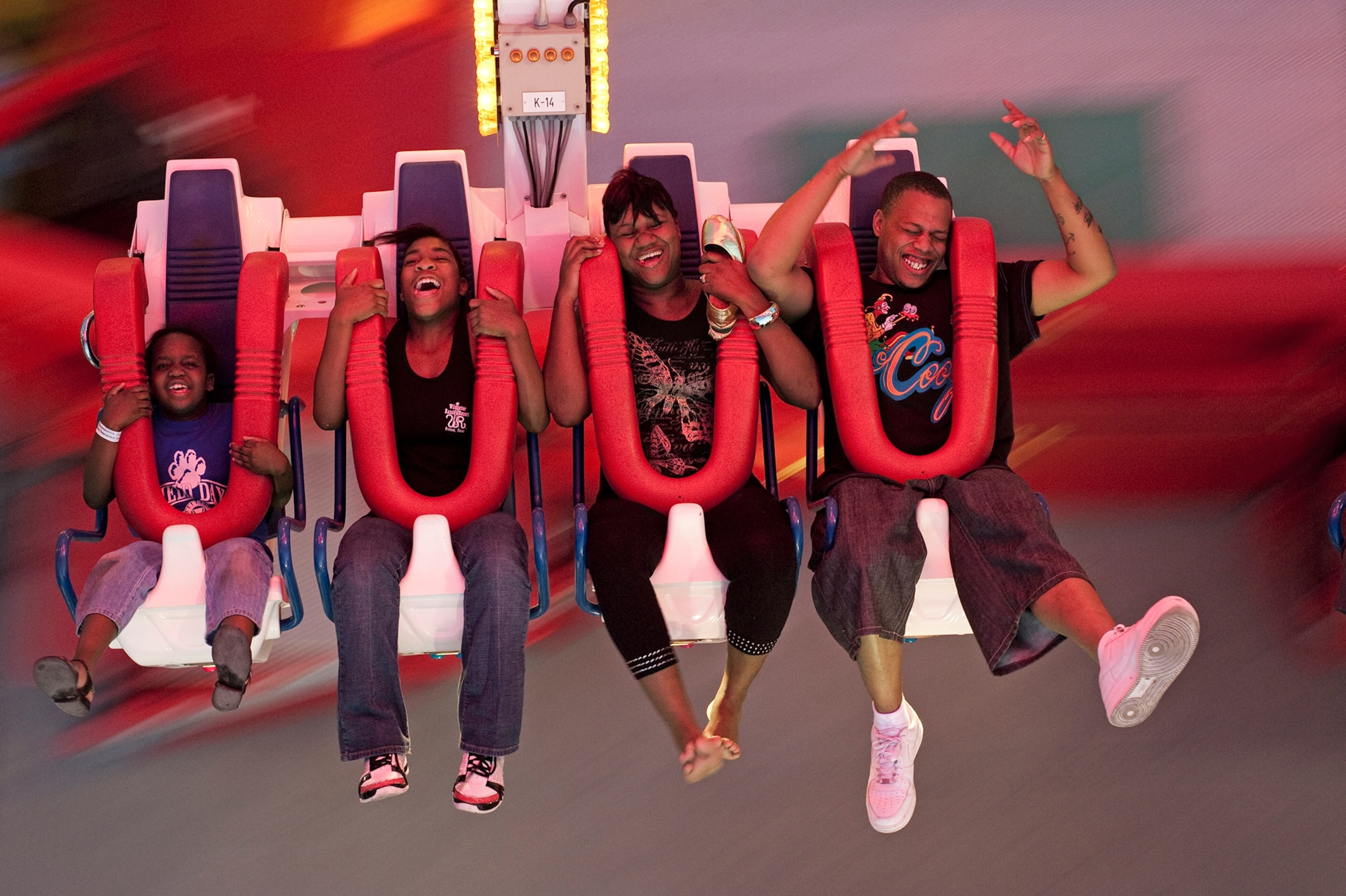 14 Dizzying Pictures of Roller Coasters and Thrill Rides | National ...