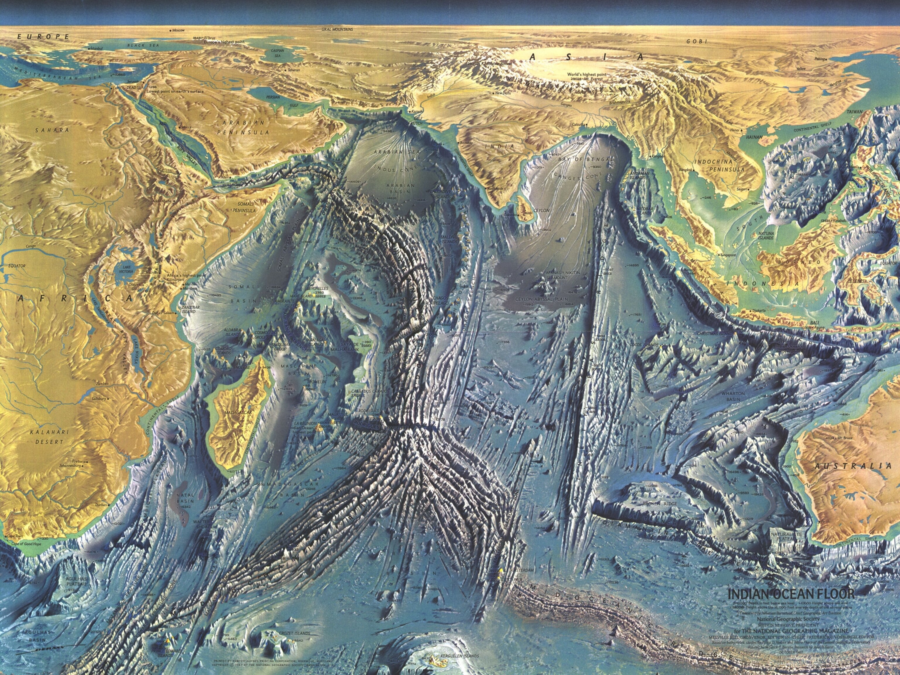 Explore 100 Years of National Geographic Pull-Out Maps