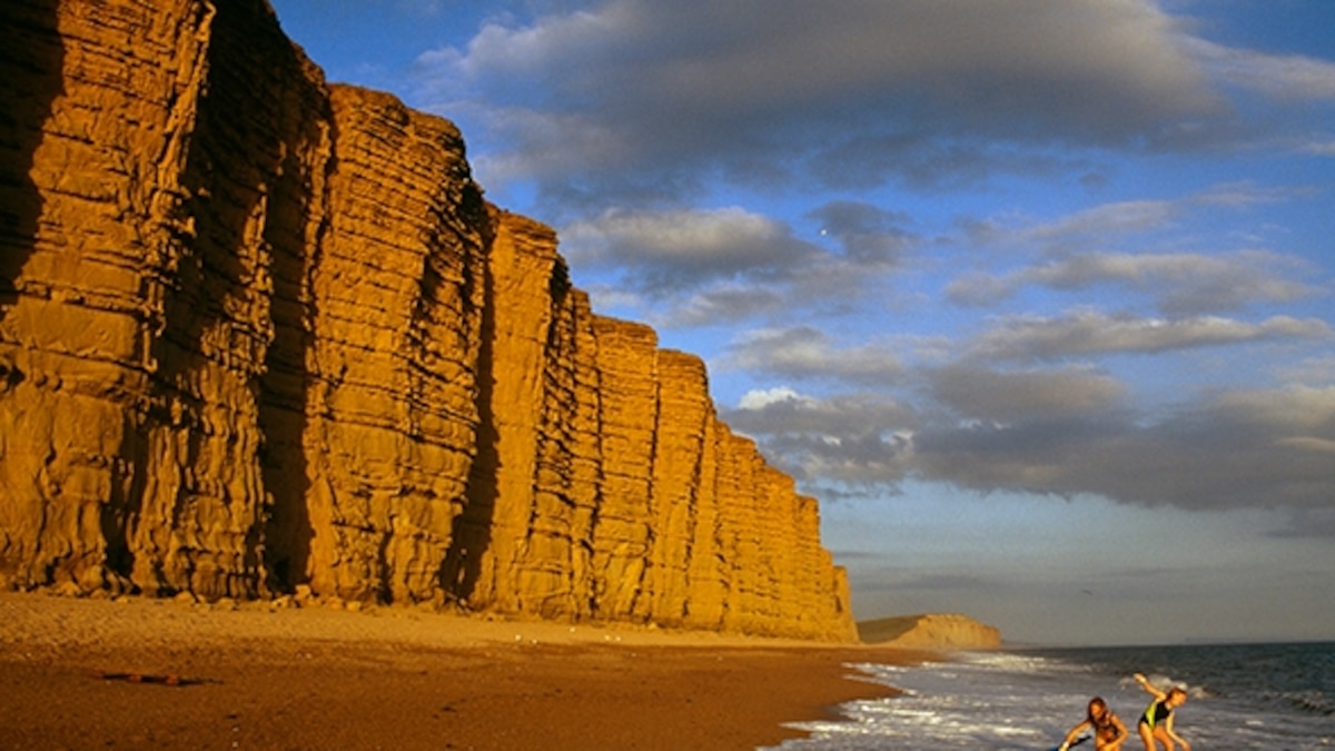 England’s Ultimate Cliff-Hanger: Dorset | National Geographic
