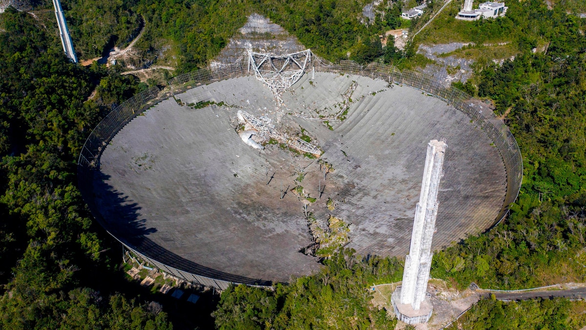 Arecibo Observatory suffers catastrophic collapse | National Geographic