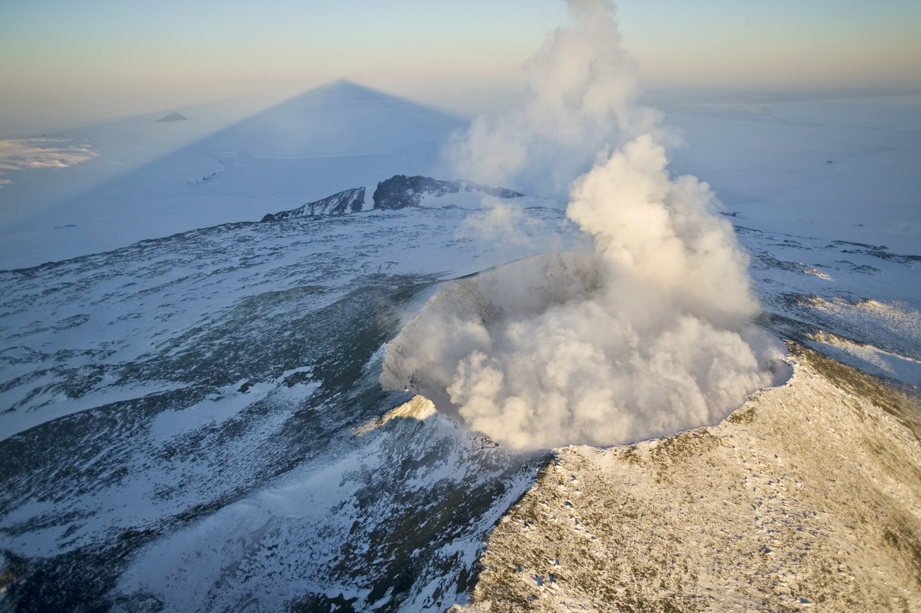 Active Volcano Found Under Antarctic Ice: Eruption Could Raise Sea Levels