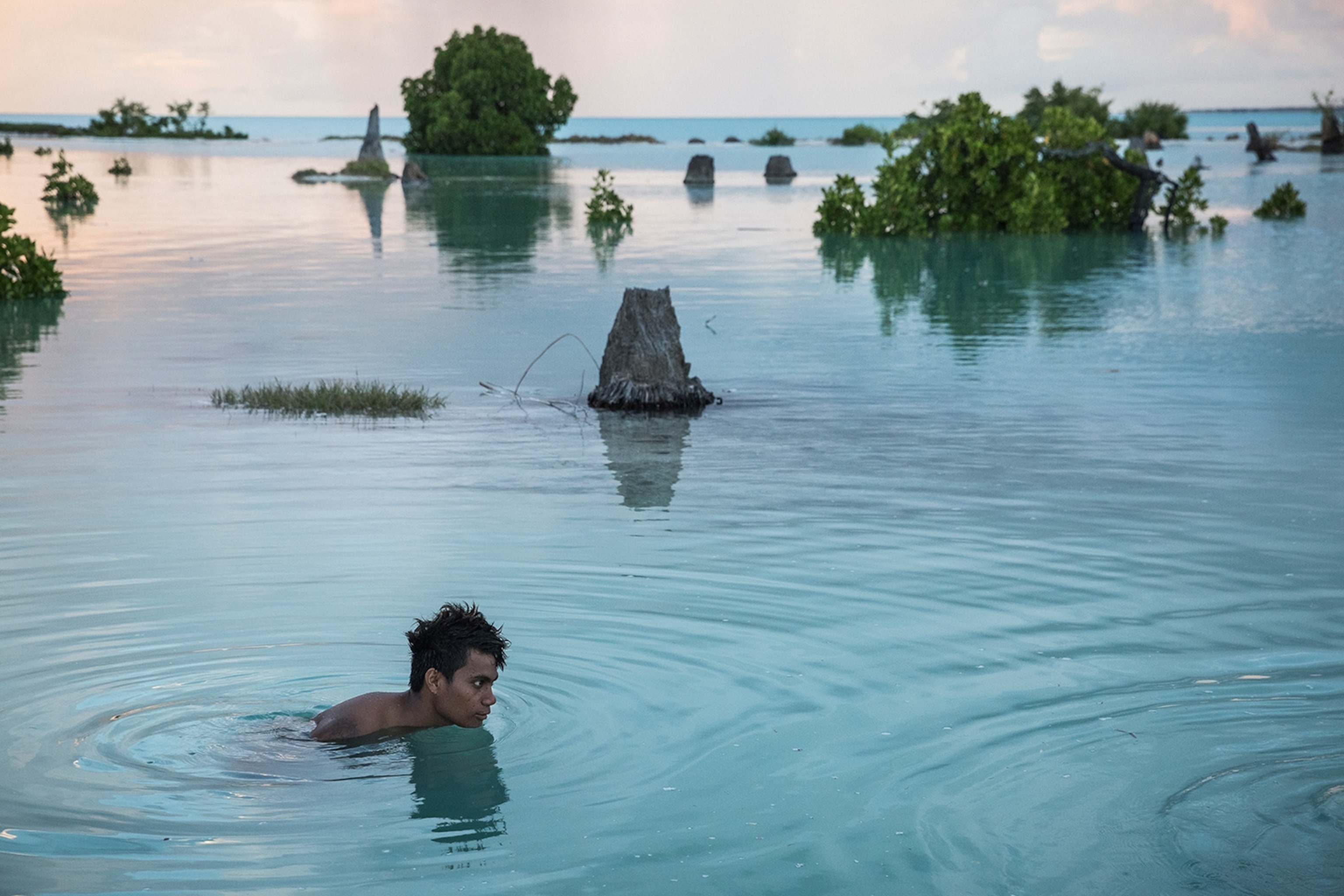 Photos of Pacific Islanders Living With Climate Change and Sea Level Rise