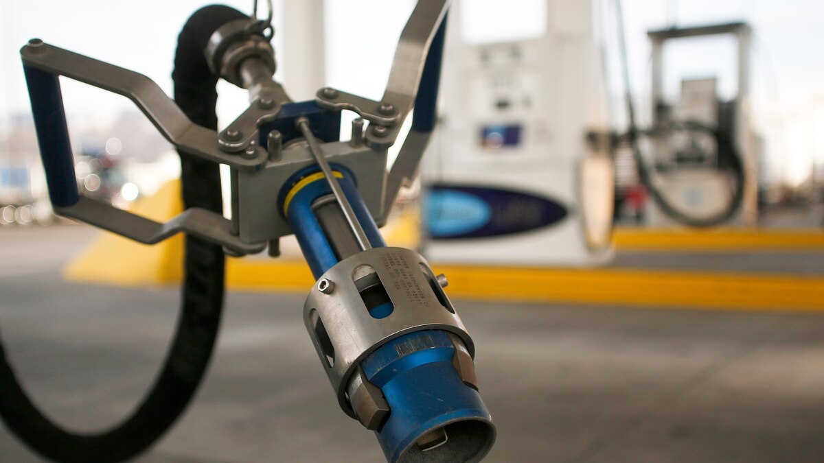 The New Truck Stop: Filling Up With Natural Gas for the Long Haul ...