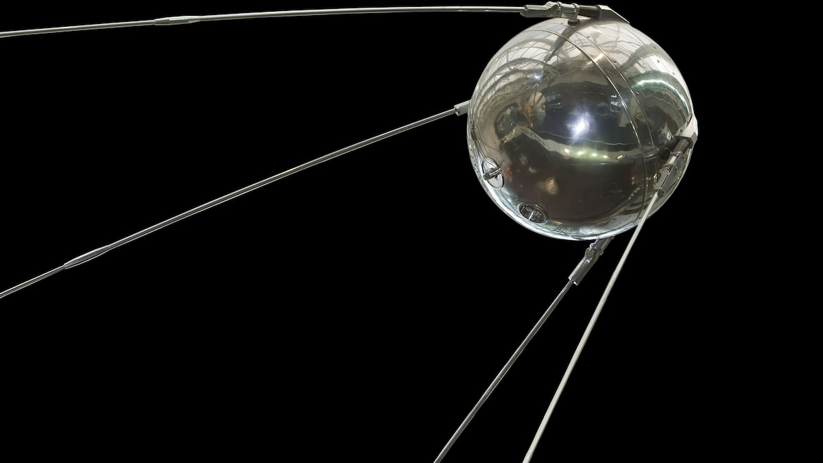 Dear Sputnik: How a simple sphere changed my life | National Geographic