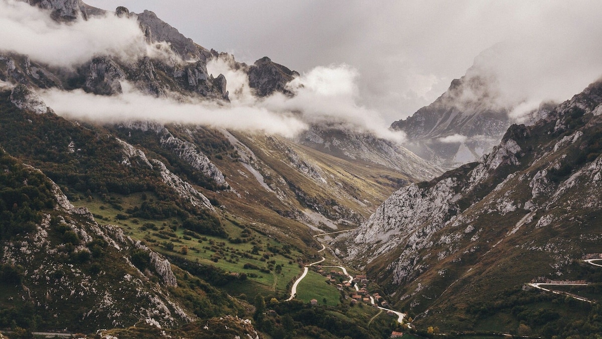 Hiking the wild highlands of Asturias, Spain's bear country | National ...