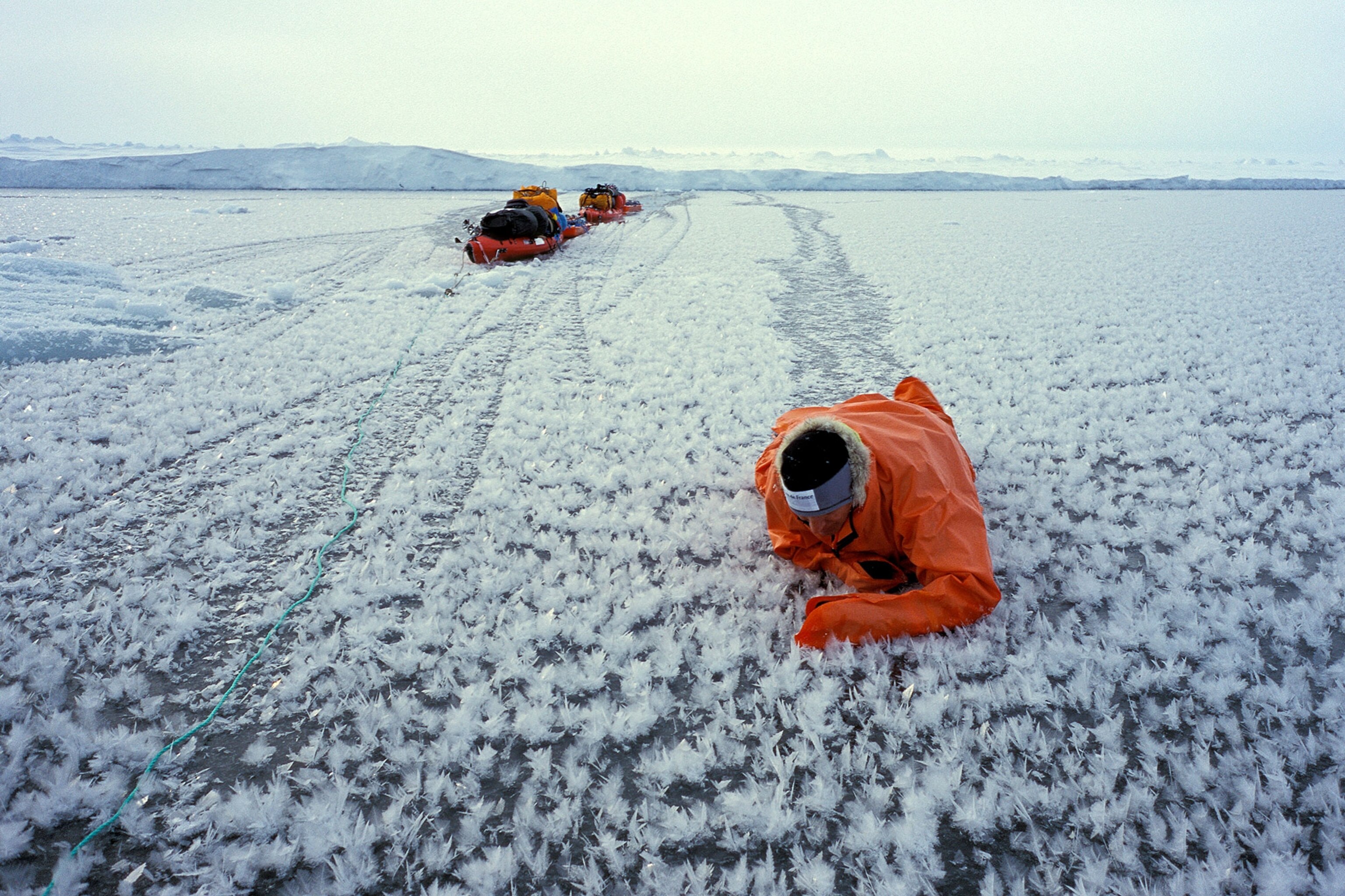 Archive Photos Show Dangerous Adventure Moments