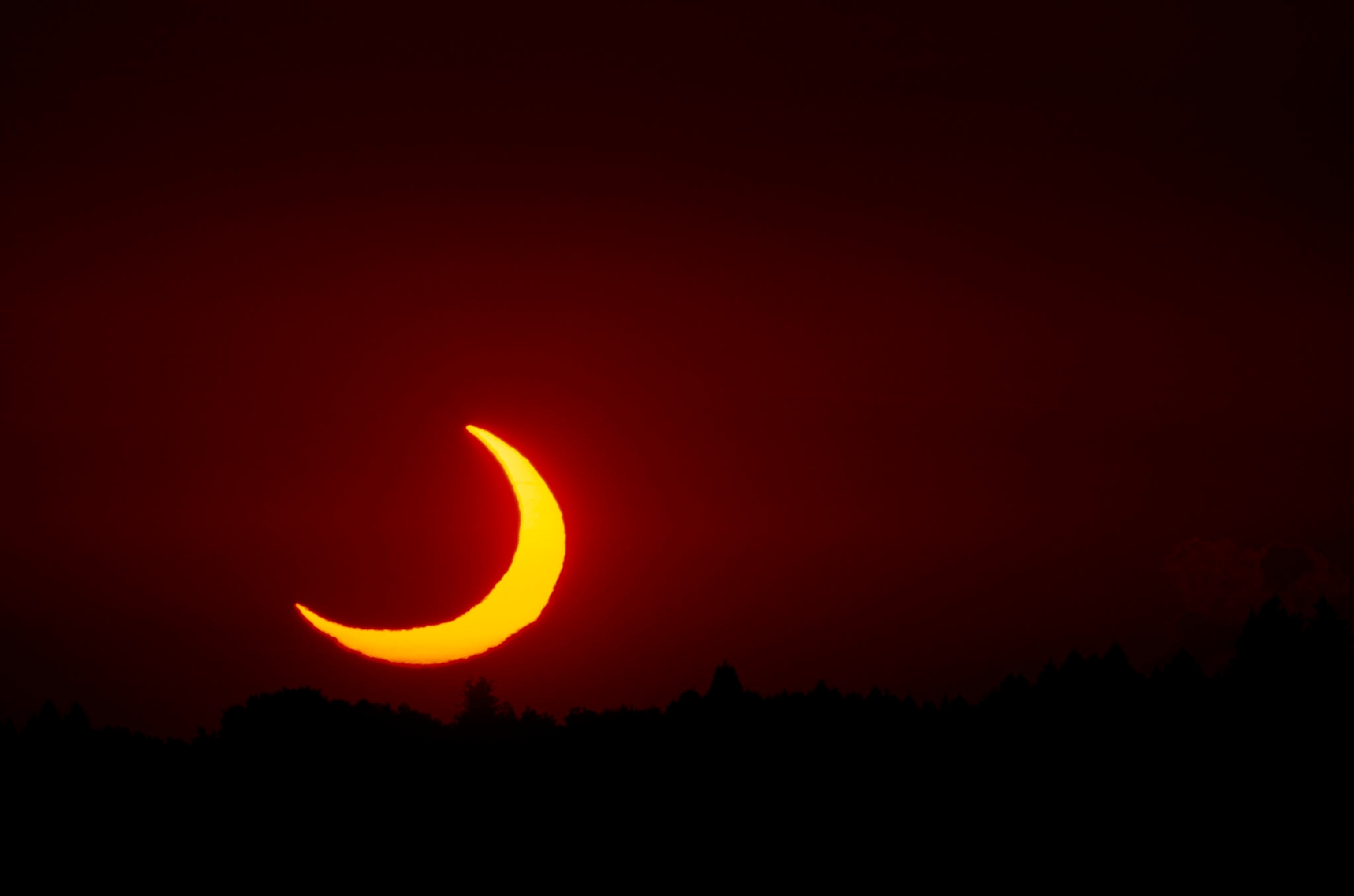 Partial Solar Eclipse on February 15: How to Watch | National Geographic