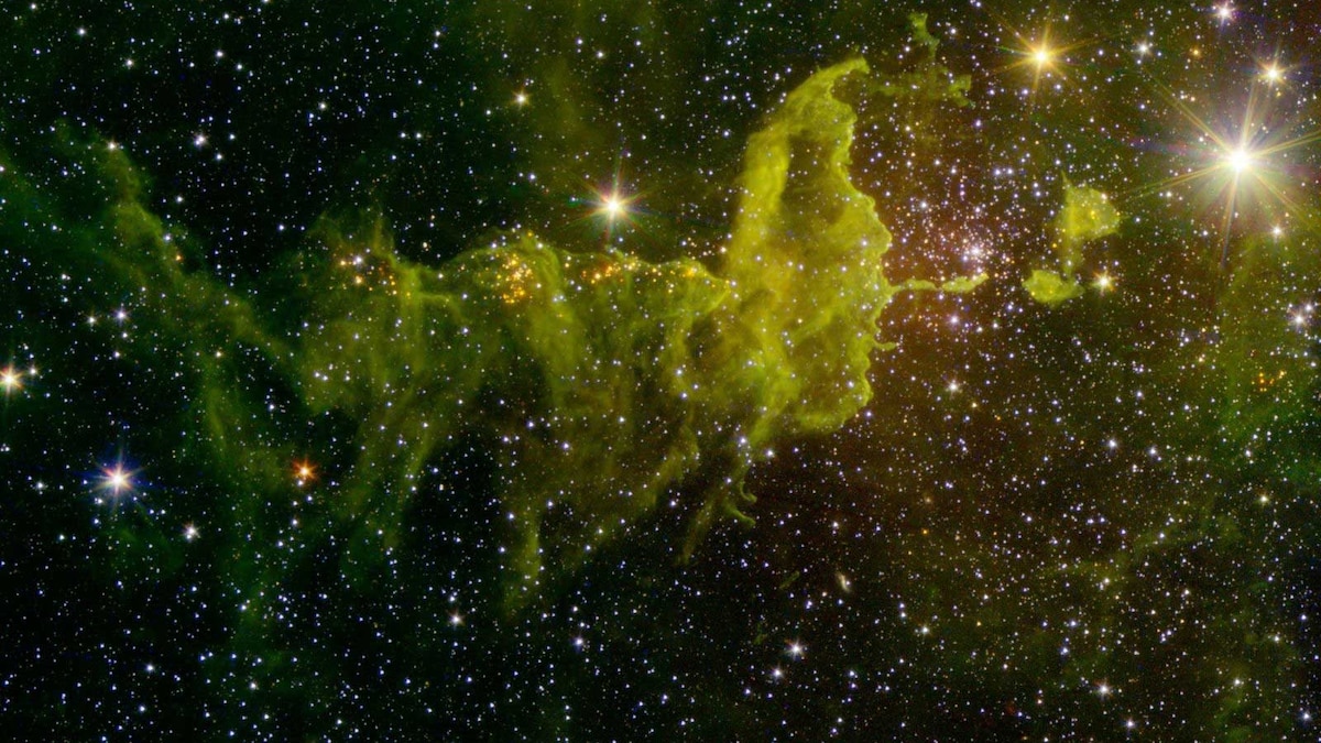 Week's Best Space Pictures: A Cosmic Spider Creeps Into View | National ...