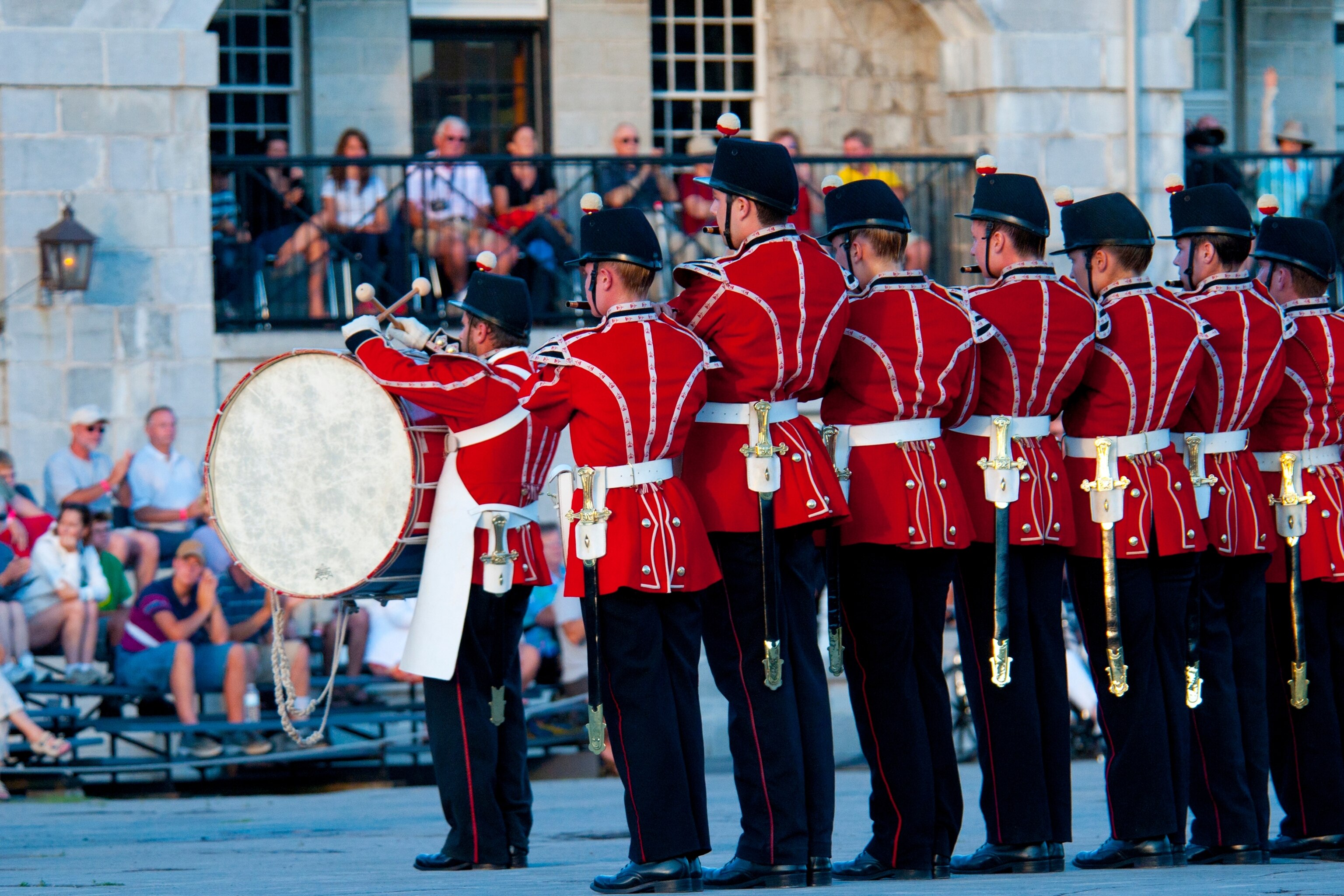 10 Must-Have Experiences in Ontario